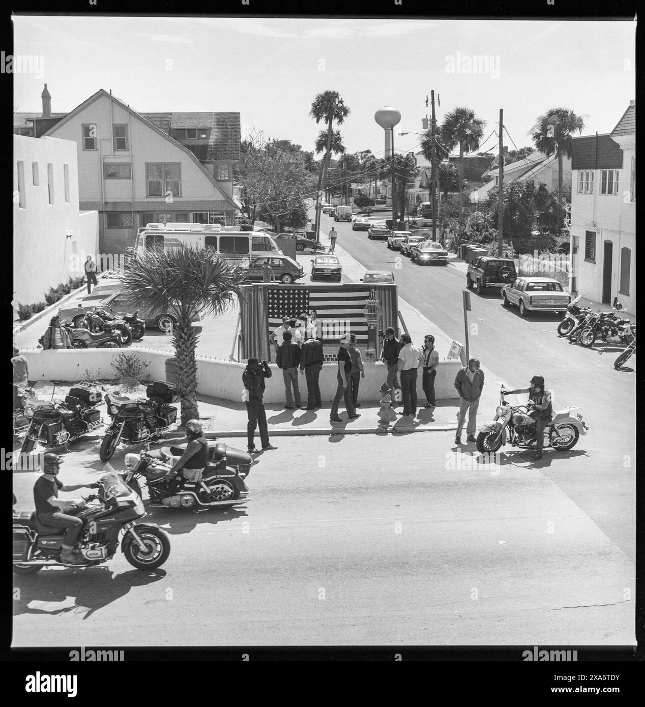 Biker und Besucher während der Daytona Bike Week in Daytona Beach, Florida USA am 15.3.1985 ...