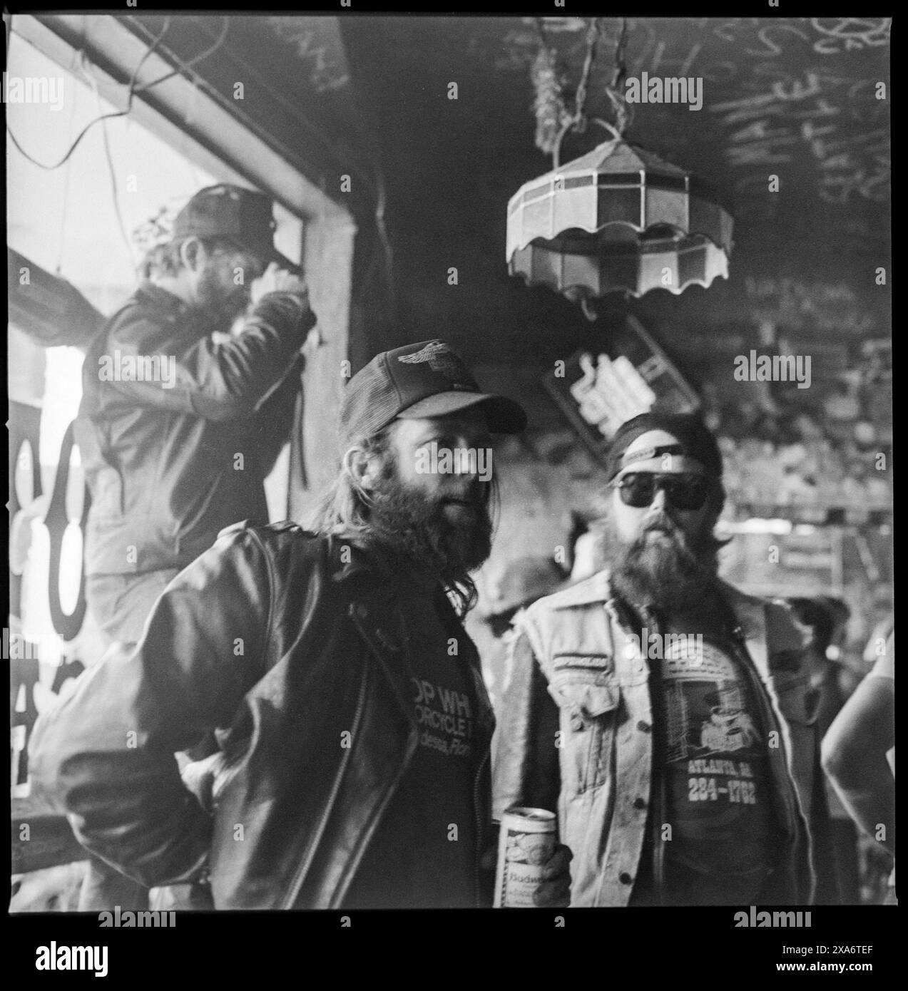 Biker im Boot Hill Saloon während der Daytona Bike Week in Daytona Beach, Florida USA am 15.3. ...