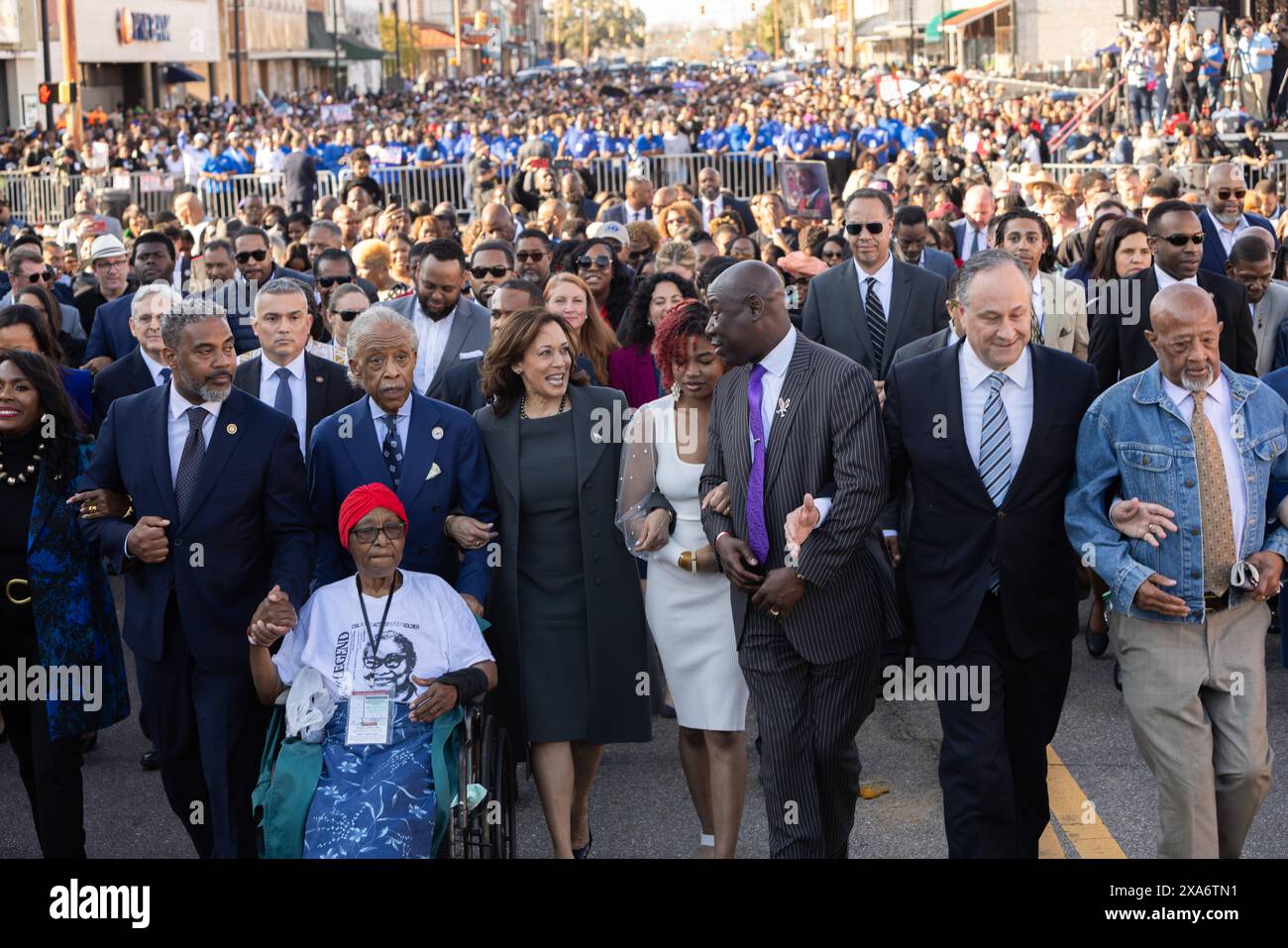 Vice President Kamala Harris prepares to March across the Edmund Pettus ...