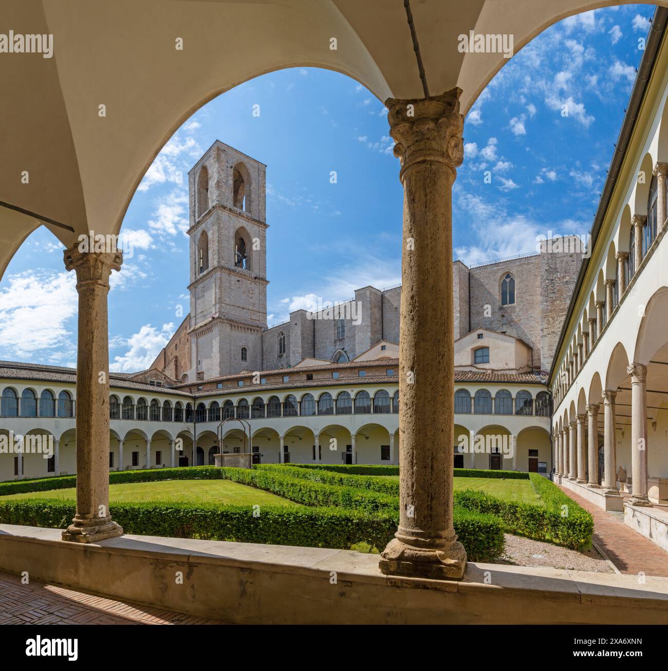 Perugia - The atrium of church Basilica di San Domenico Stock Photo - Alamy