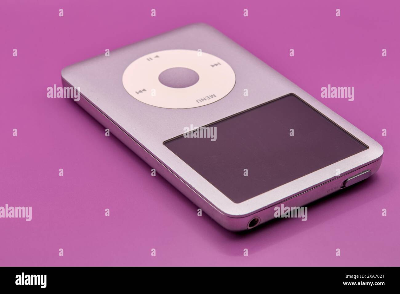 Apple ipod classic portable hi-res stock photography and images - Alamy