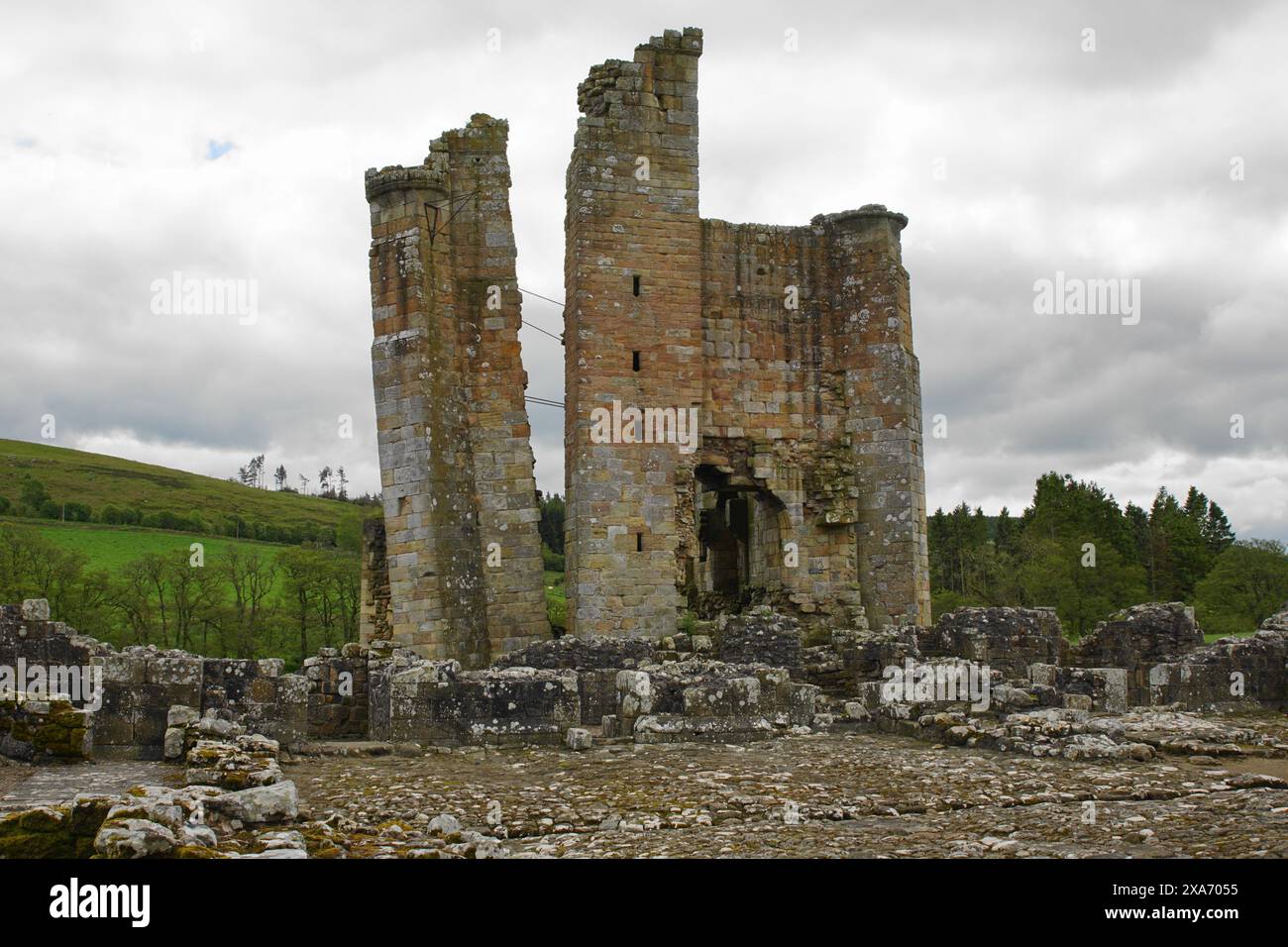 Ruins of 14th Century Castle at Edlingham with its solar tower ...
