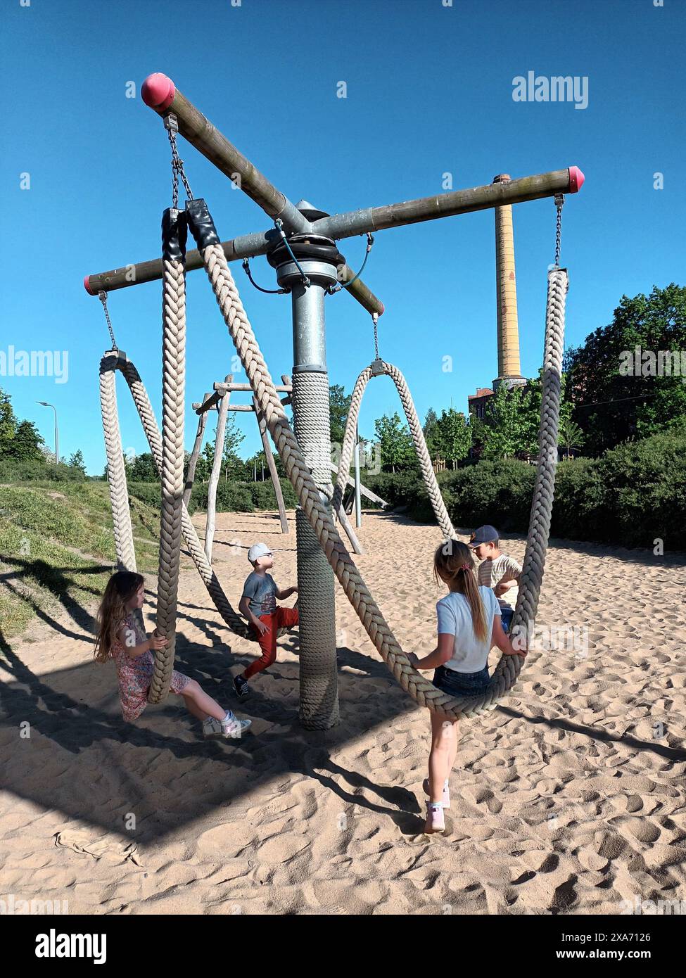 Children playing sand hi-res stock photography and images - Alamy