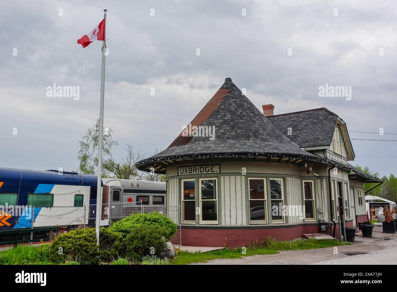 Uxbridge station hi-res stock photography and images - Alamy