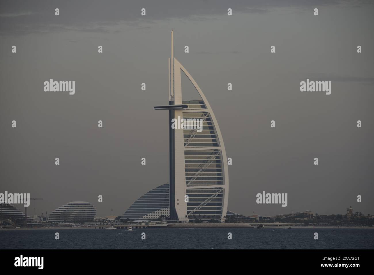 Huge structure hi-res stock photography and images - Alamy