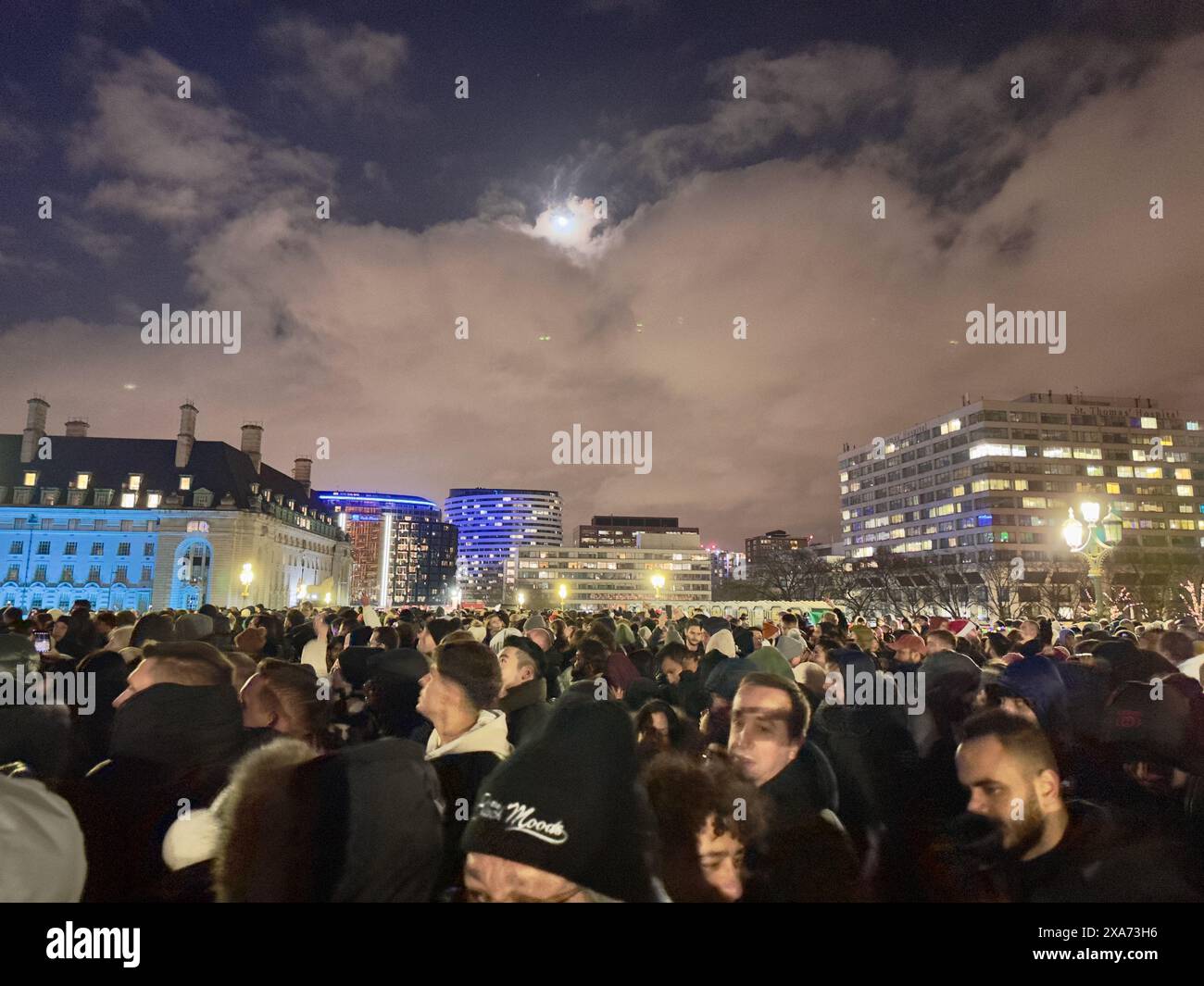 Moonlit square hi-res stock photography and images - Alamy