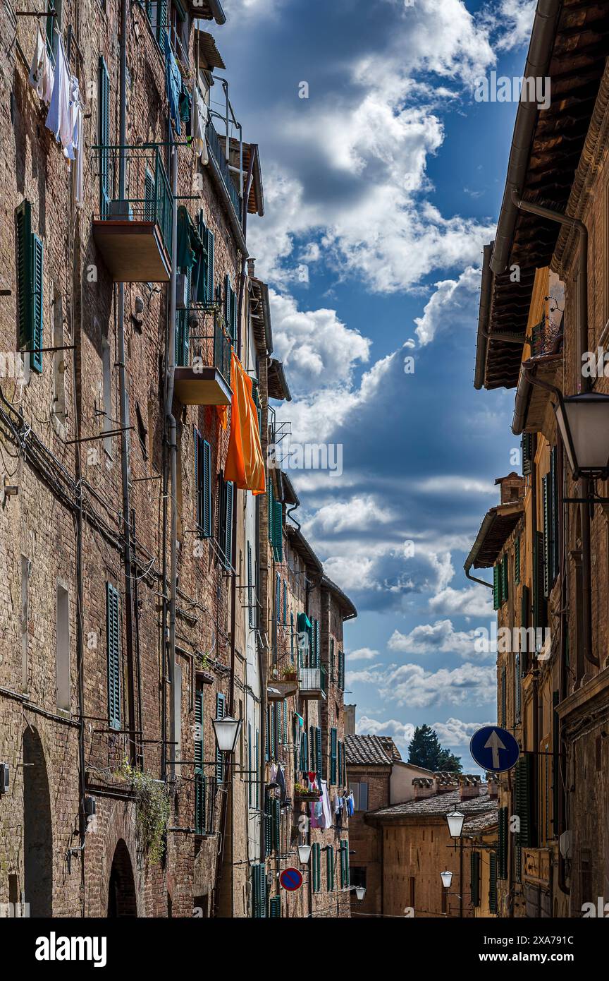 Old town, laundry drying at the window, Siena, Tuscany region, Italy ...