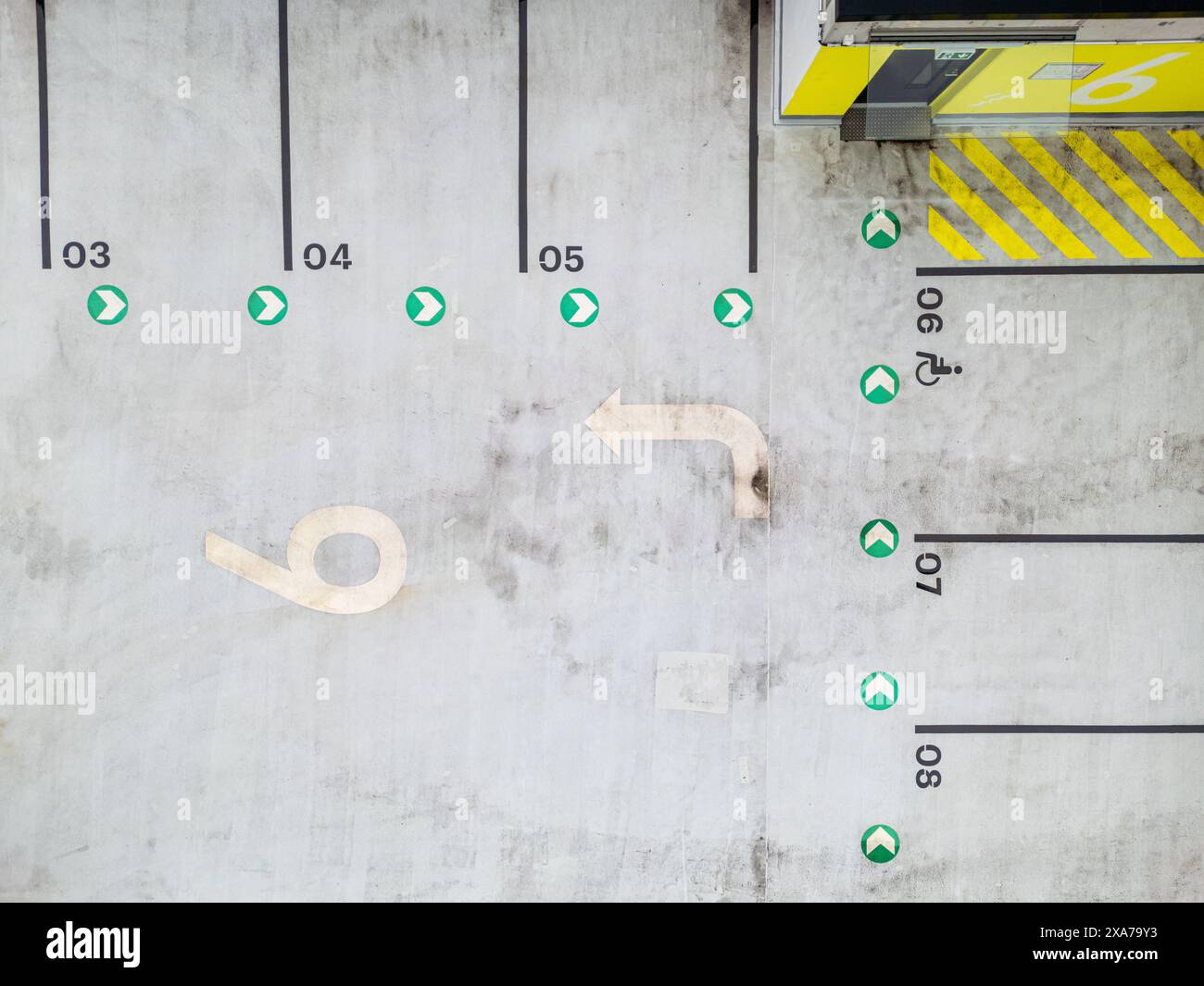 Road markings parking spaces hi-res stock photography and images - Alamy