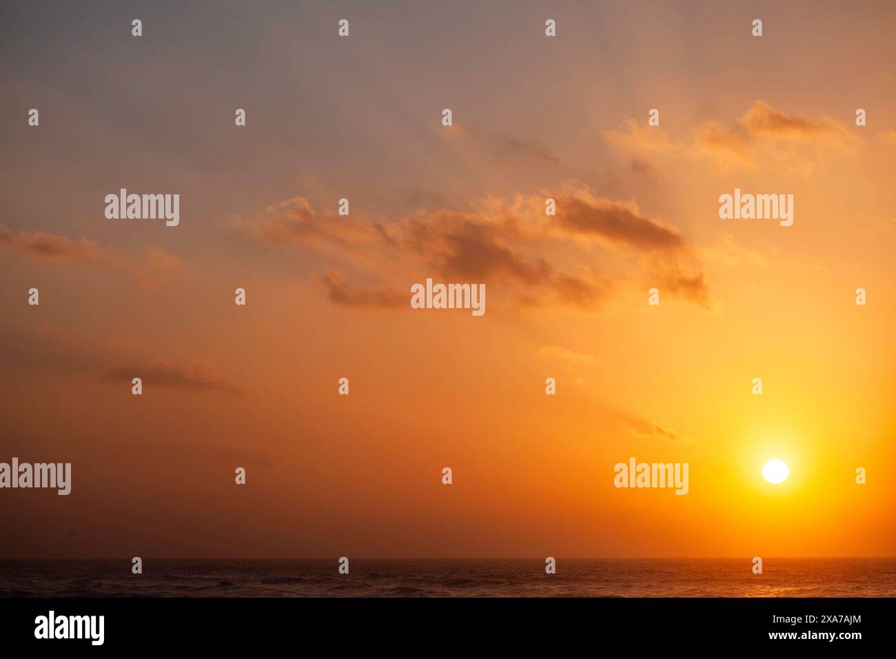 Shot hazy sunset sun hi-res stock photography and images - Alamy