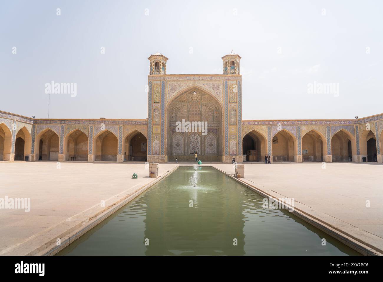 Iran swimming pool hi-res stock photography and images - Alamy