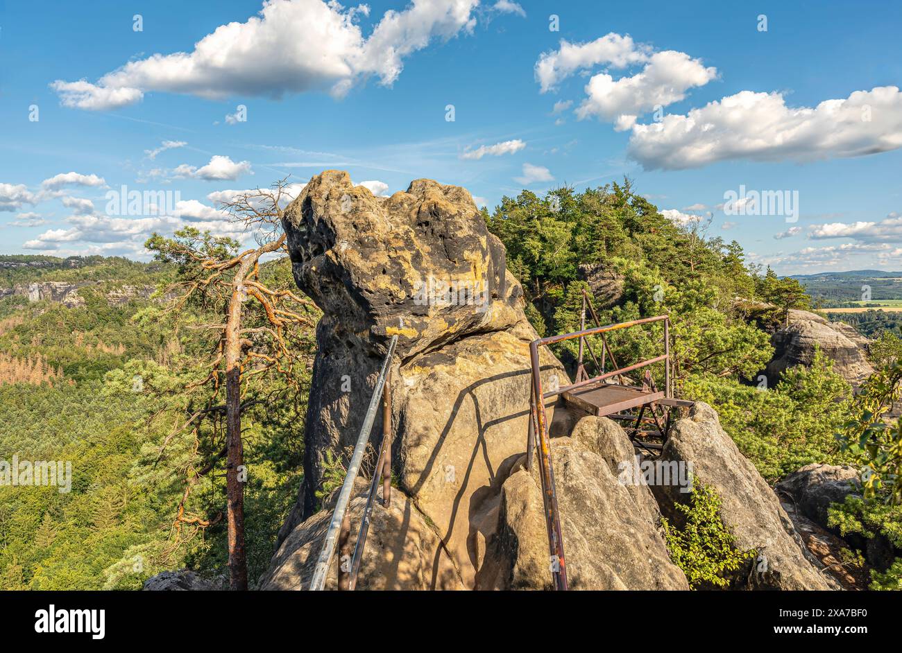 Ridge hiking trail on the Schrammsteine, Saxon Switzerland, Saxony ...