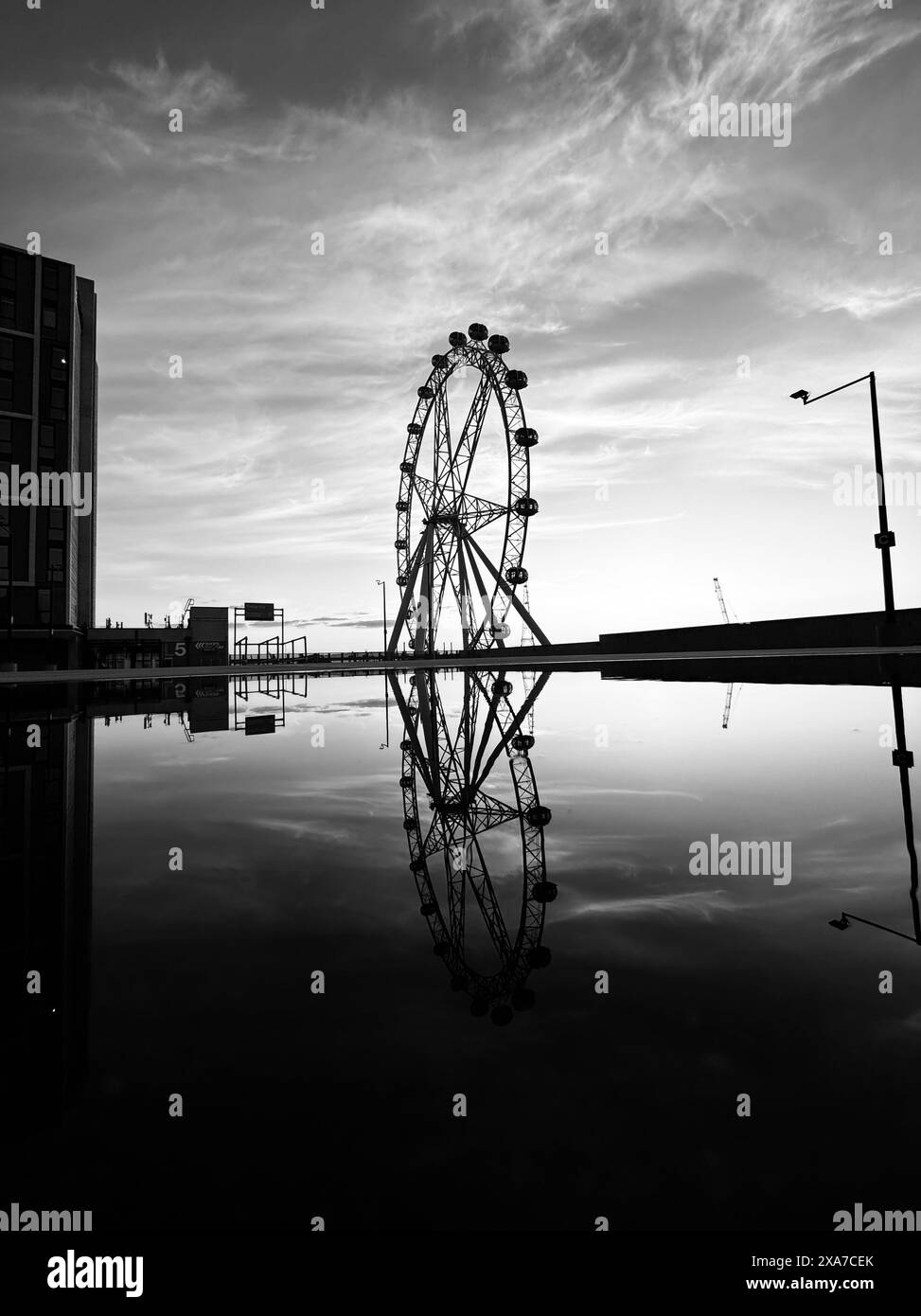 Large observation wheel Black and White Stock Photos & Images - Alamy