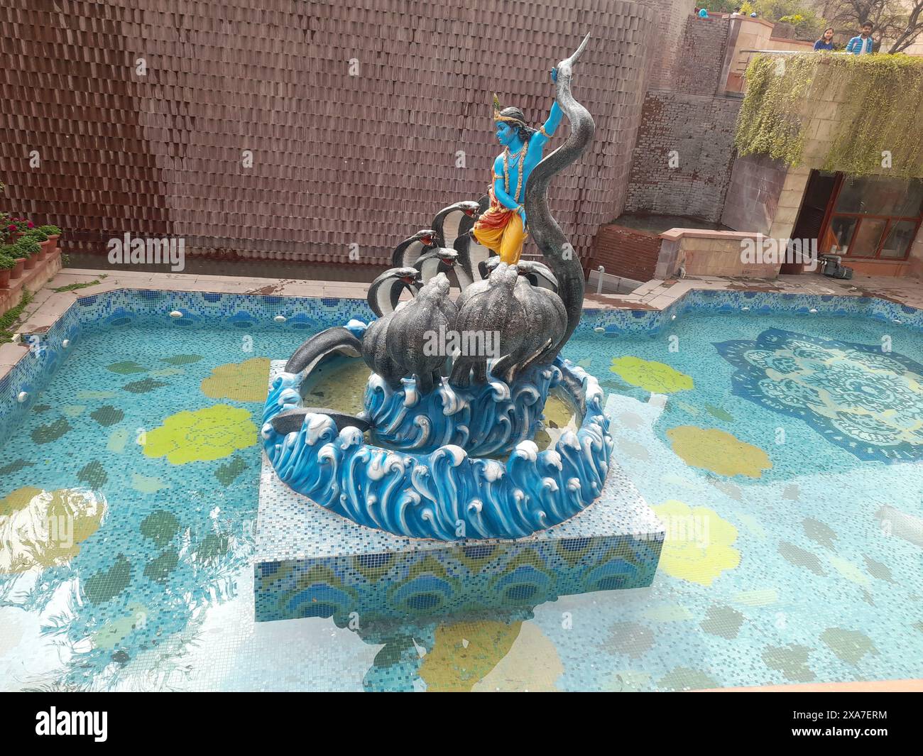 Peace fountain sculpture statue water feature hi-res stock photography ...