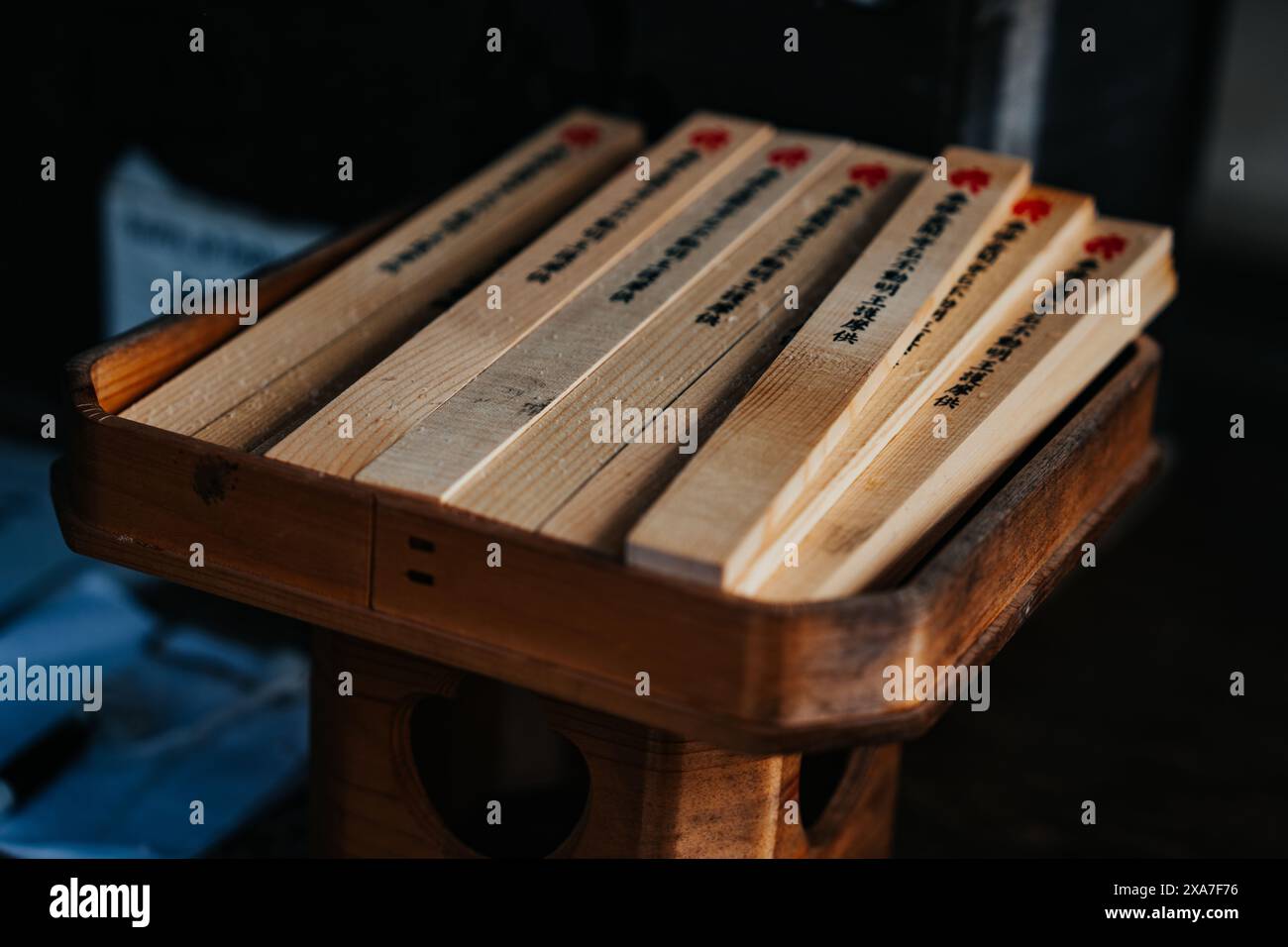 Vintage wooden sleds hi-res stock photography and images - Alamy
