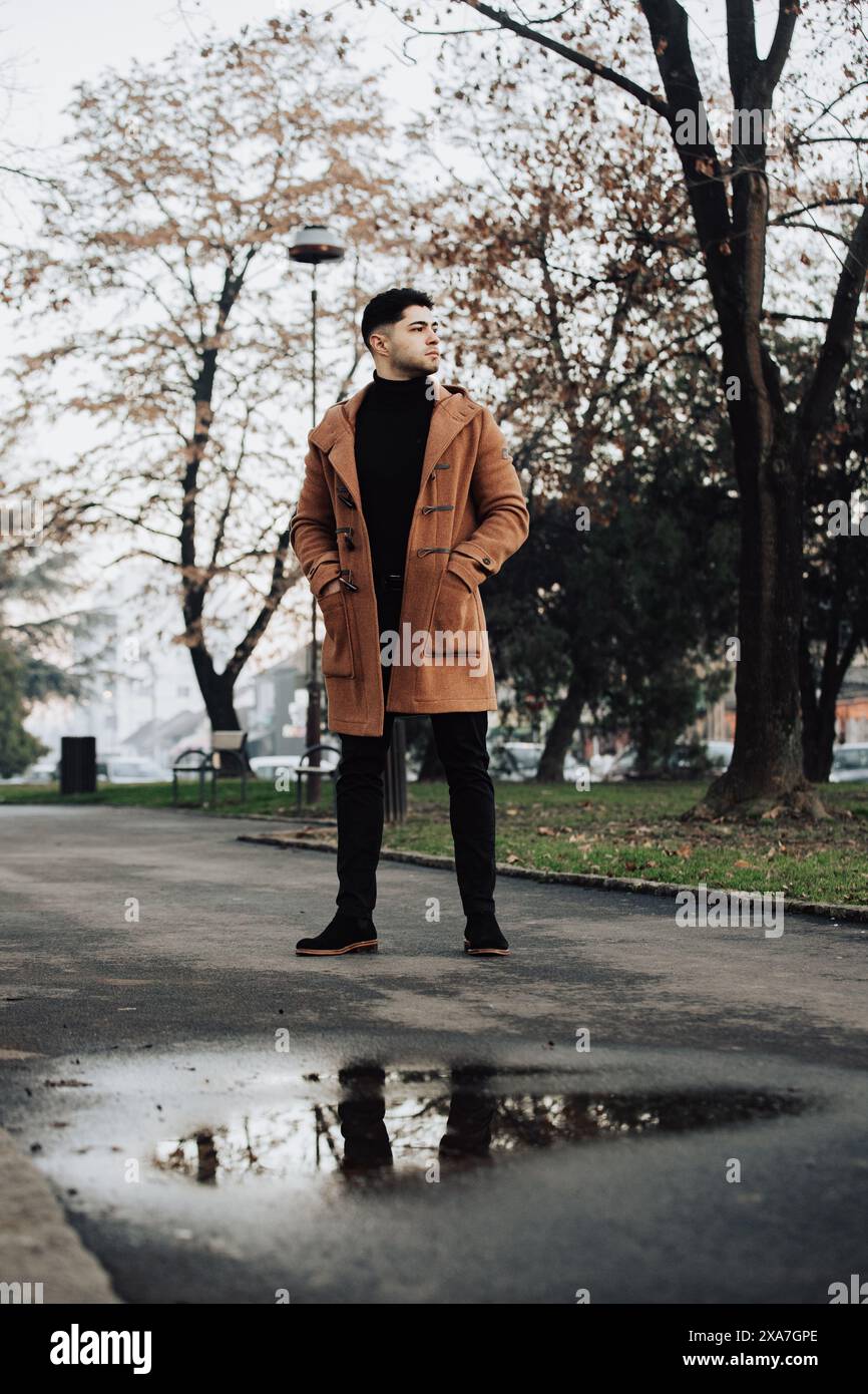 Reflection of man hi-res stock photography and images - Alamy