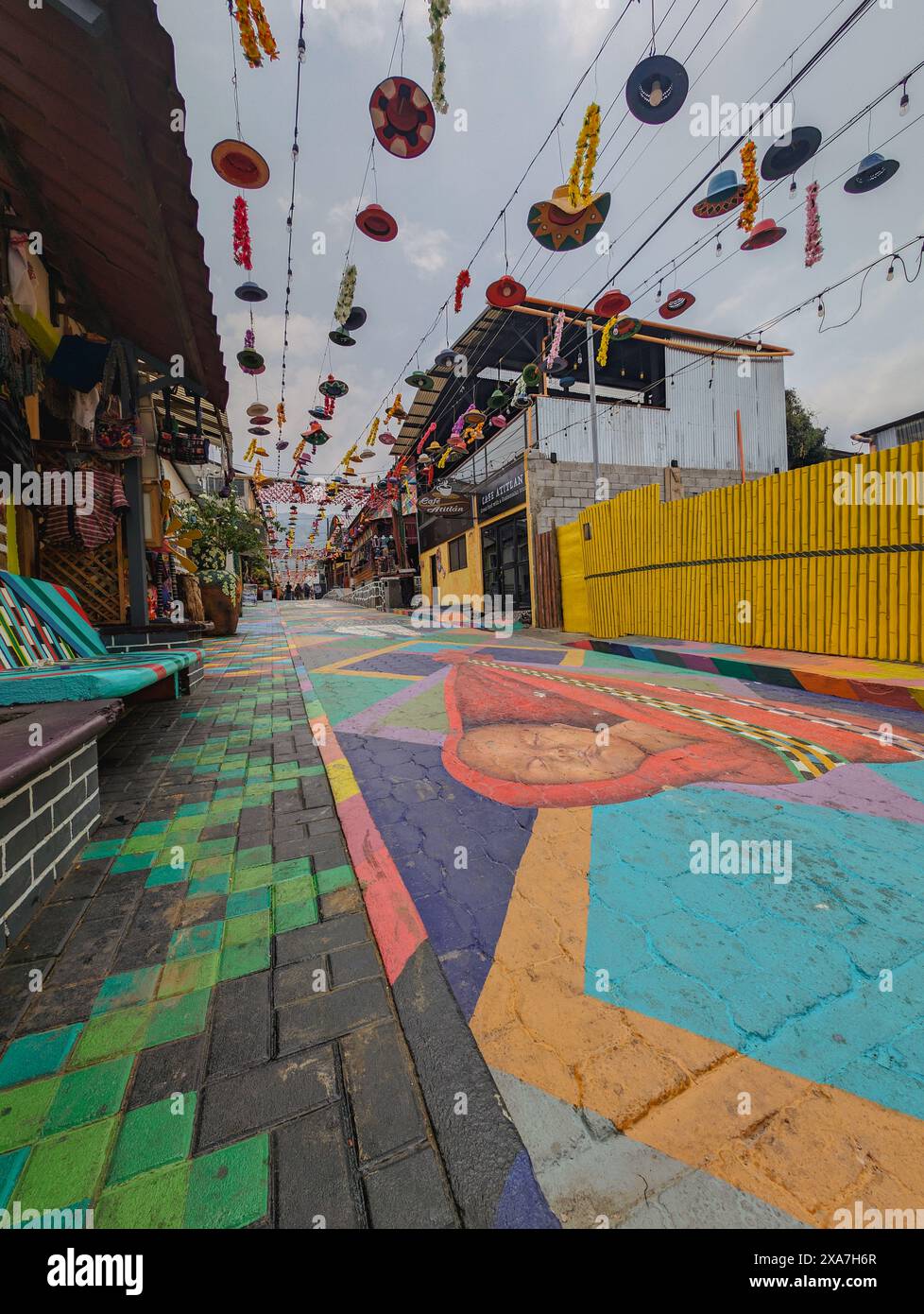 Mayan decor decorations hi-res stock photography and images - Alamy