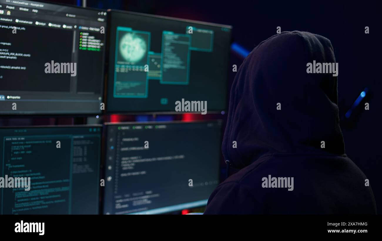 Hacker stealing credit card numbers hi-res stock photography and images ...