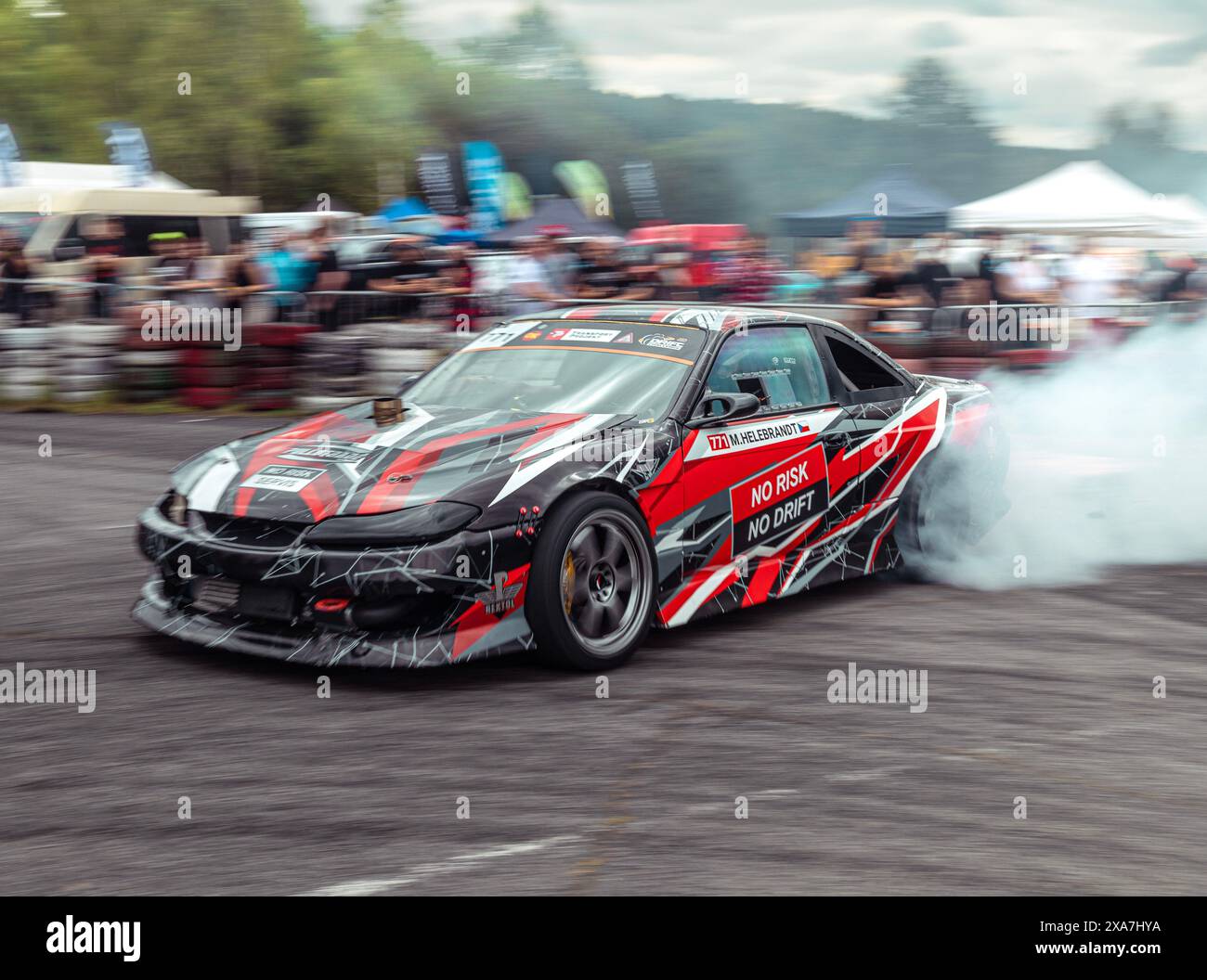 Smoke emitting from car hi-res stock photography and images - Alamy