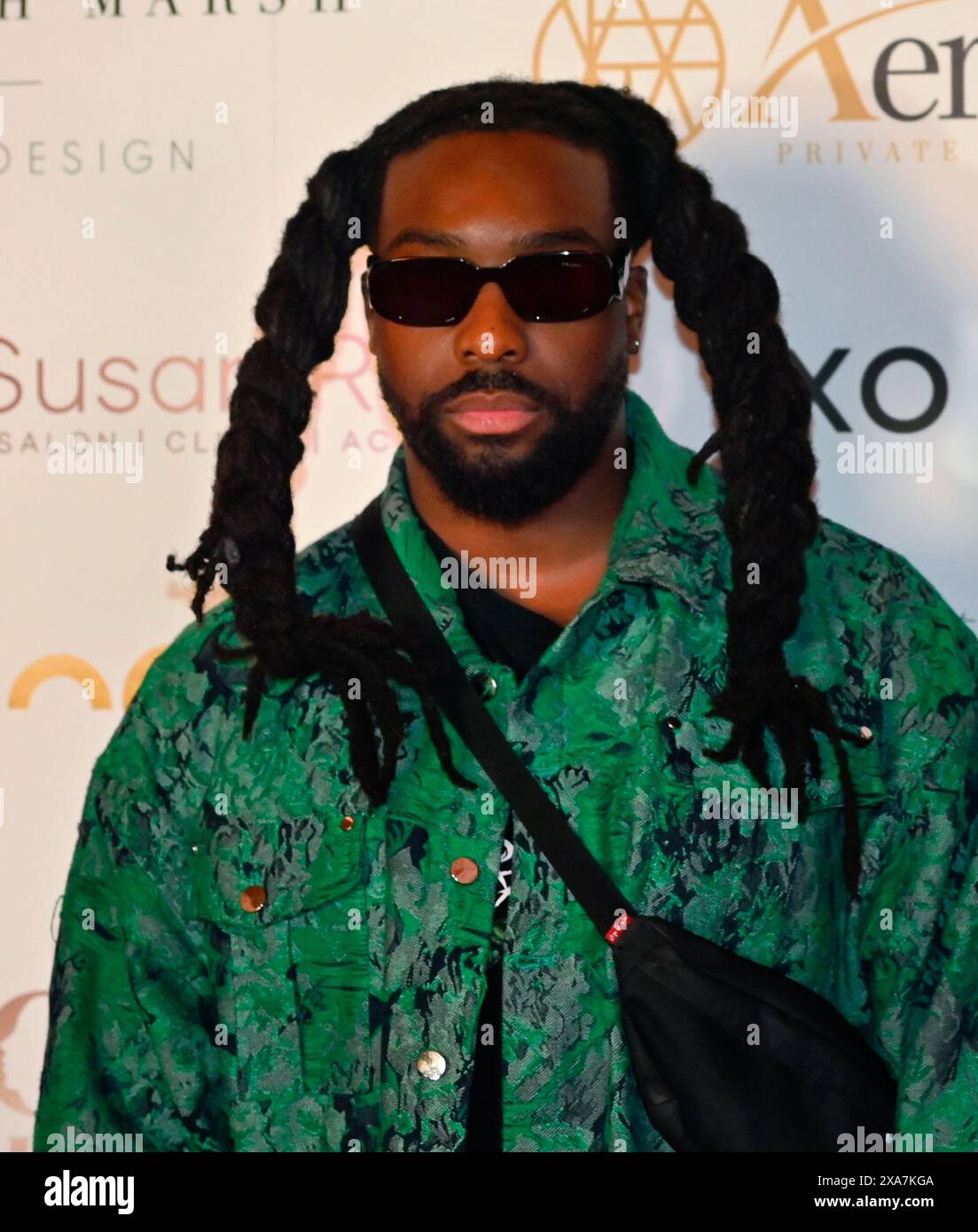 Ava clvrk hi-res stock photography and images - Alamy