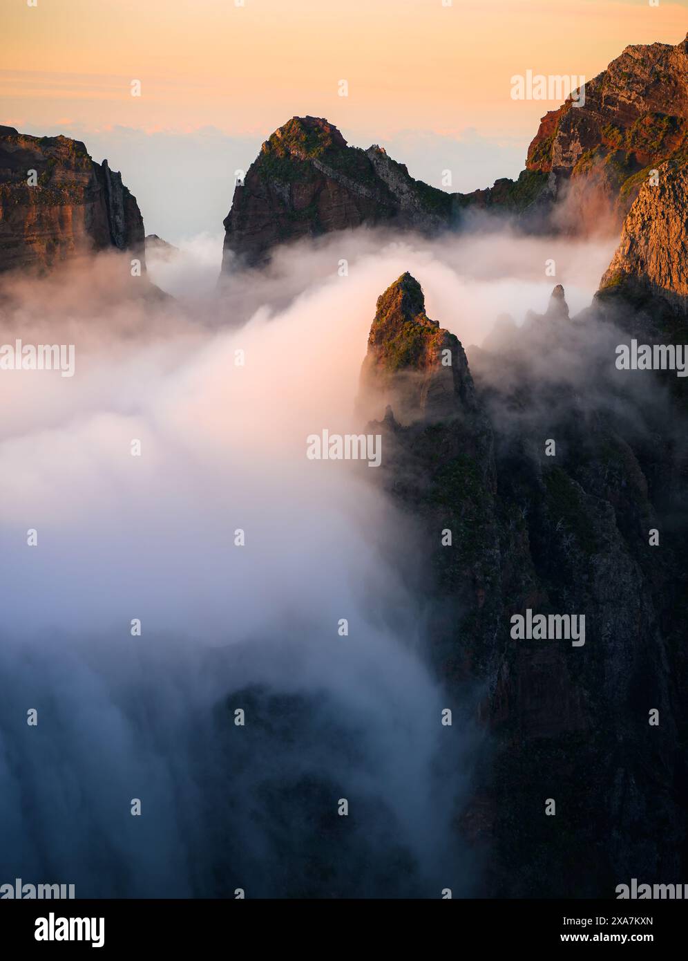 Wave of fog at Pico Arieiro, Madeira, Portugal Stock Photo - Alamy