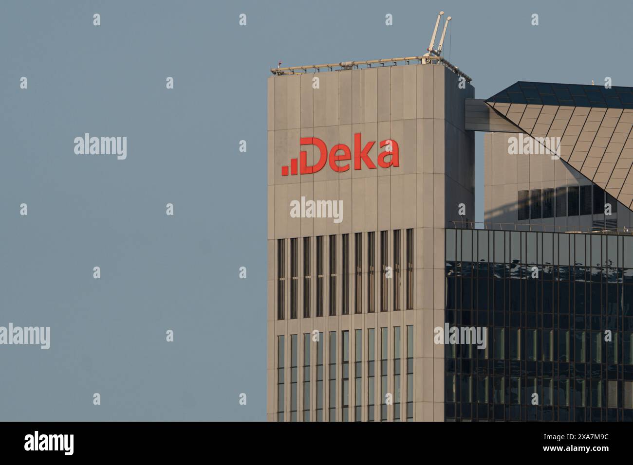 Top part of the Trianon skyscraper with the Deka Group logo in Frankfurt main, Germany Stock ...