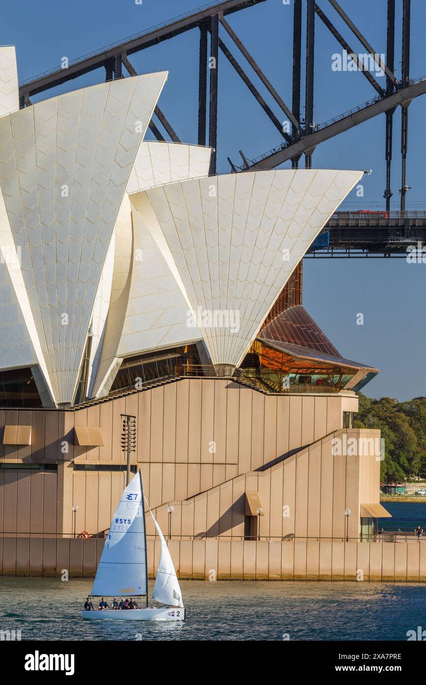 A sailing boat on Farm Cove in Sydney Harbour at Sydney Opera House in ...