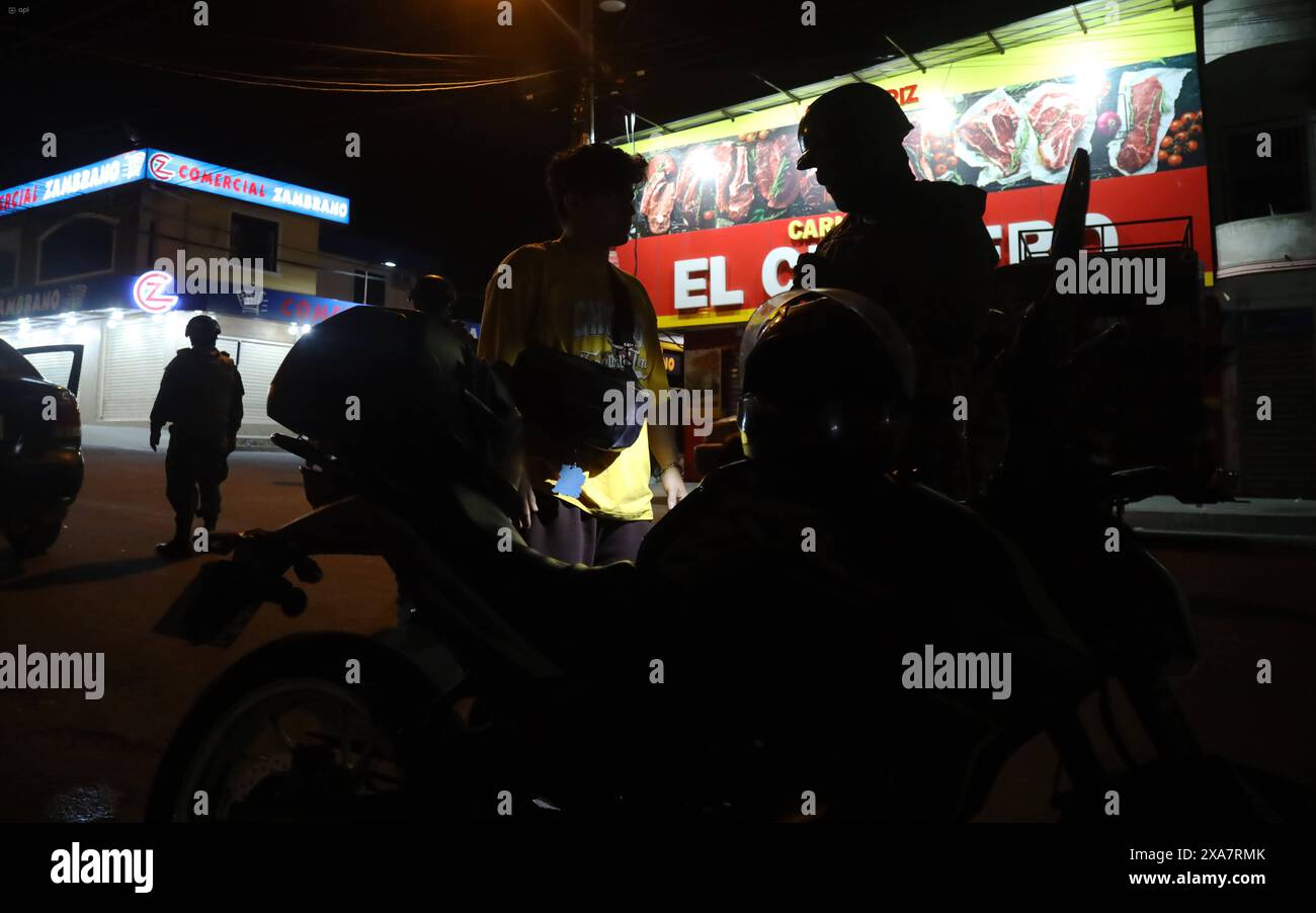 MANTA OPERATIVE MILITARY NIGHT OPERATIVE Manta, Manabi, Tuesday, June ...