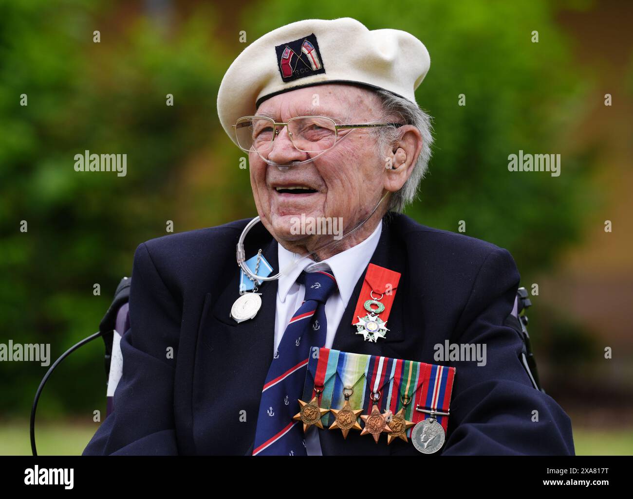 Hms royal albert hi-res stock photography and images - Alamy