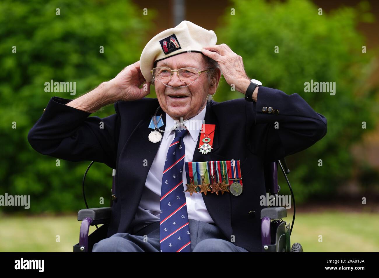 D-Day veteran Albert Lamond adjusts his beret at The Erskine Home in ...