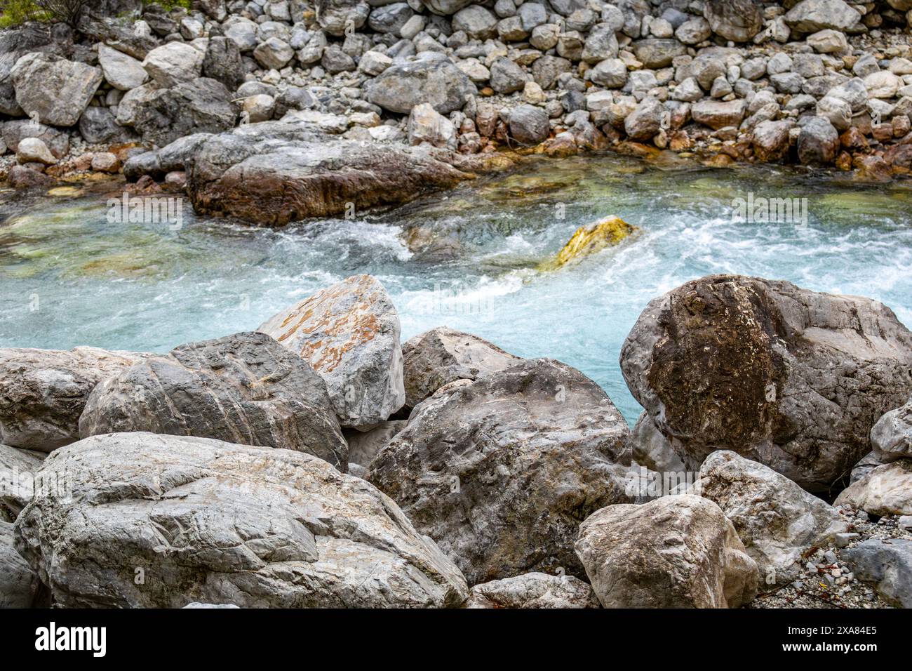 river bed rocks Stock Photo - Alamy