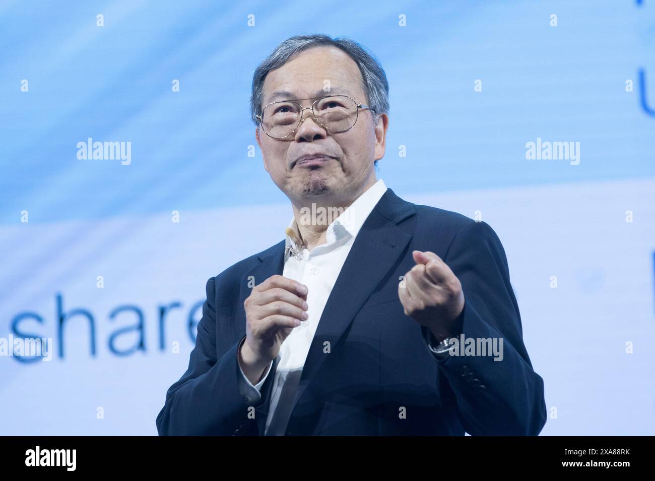 Charles Liang ,Supermicro founder and CEO delivers keynote speech in ...