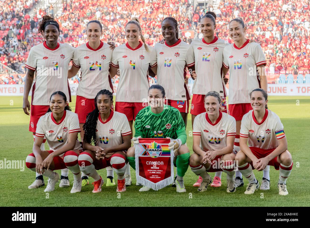 Toronto, Canada. 04th June, 2024. Canadian starting eleven pose for a ...