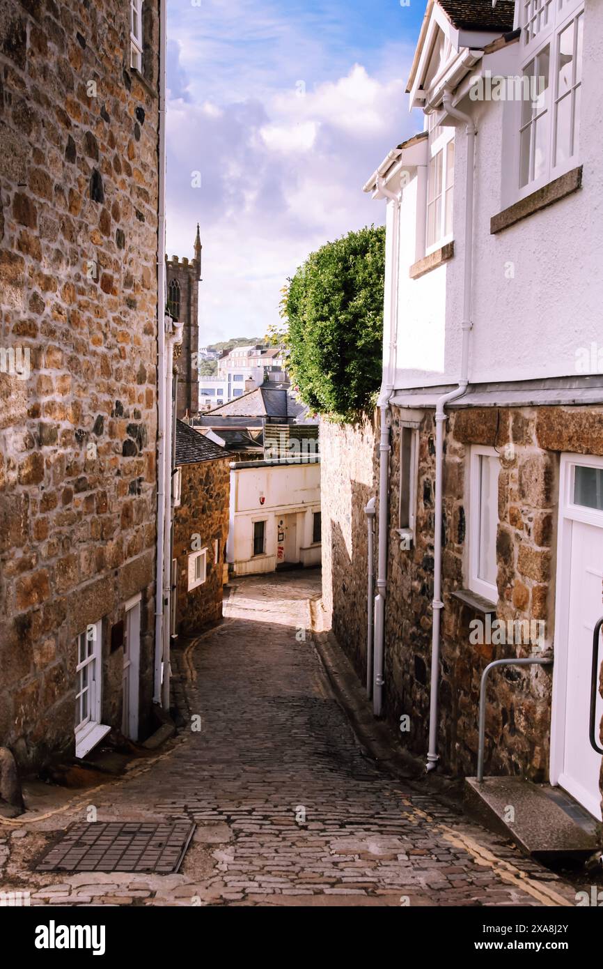 Back Street, Barnoon Hill a typical Cornish street scene in St. Ives ...