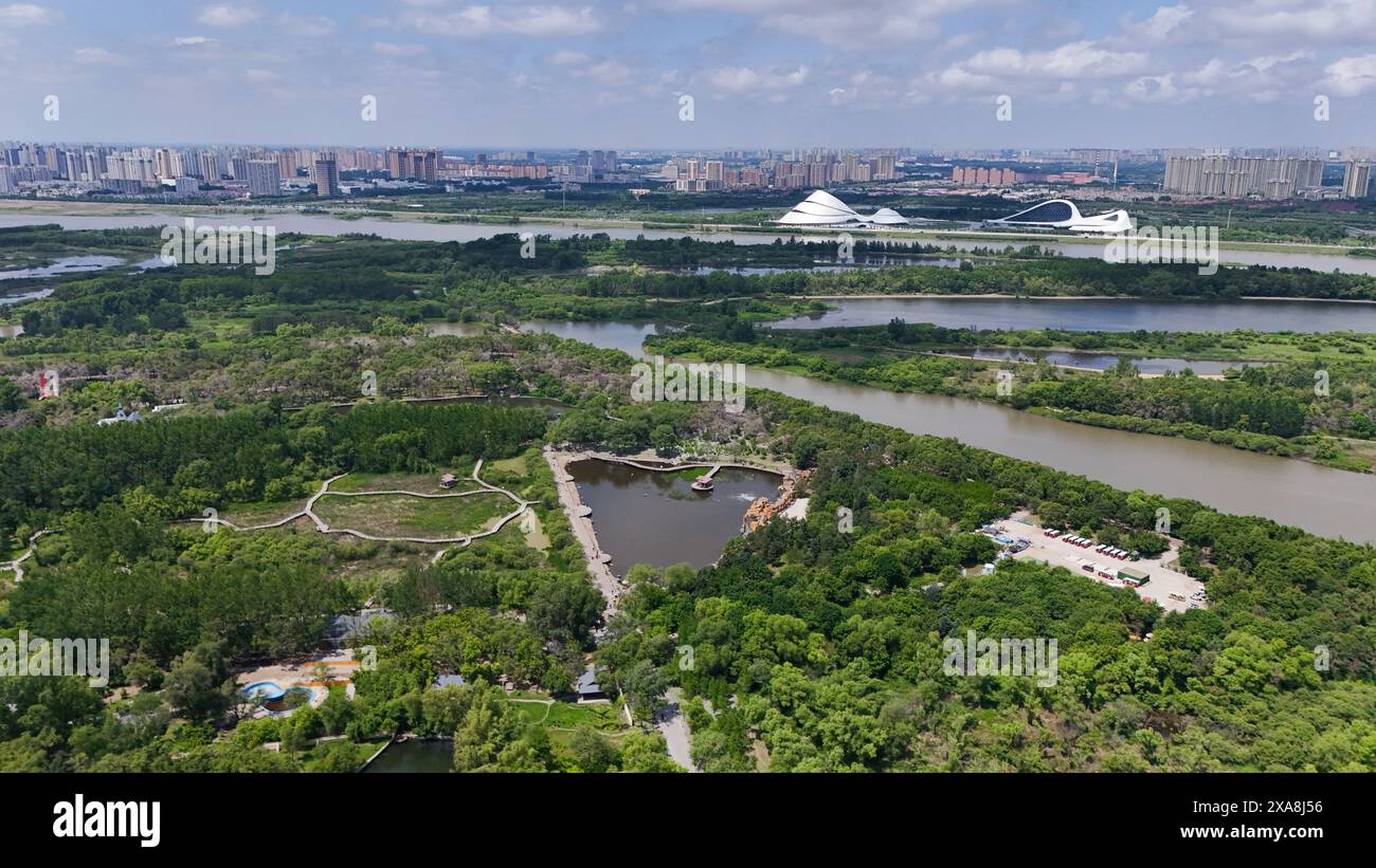 (240605) -- HARBIN, June 5, 2024 (Xinhua) -- An aerial drone photo ...
