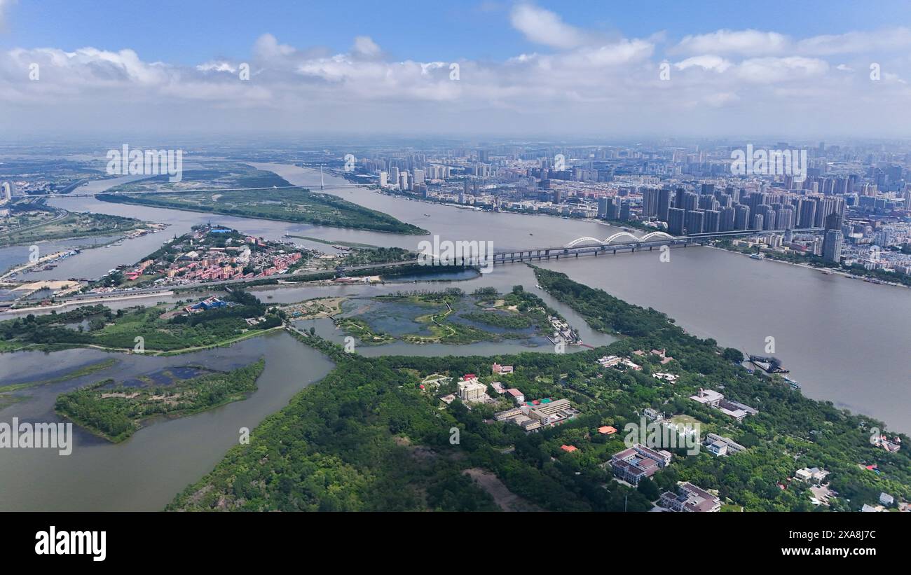 (240605) -- HARBIN, June 5, 2024 (Xinhua) -- An aerial drone photo ...
