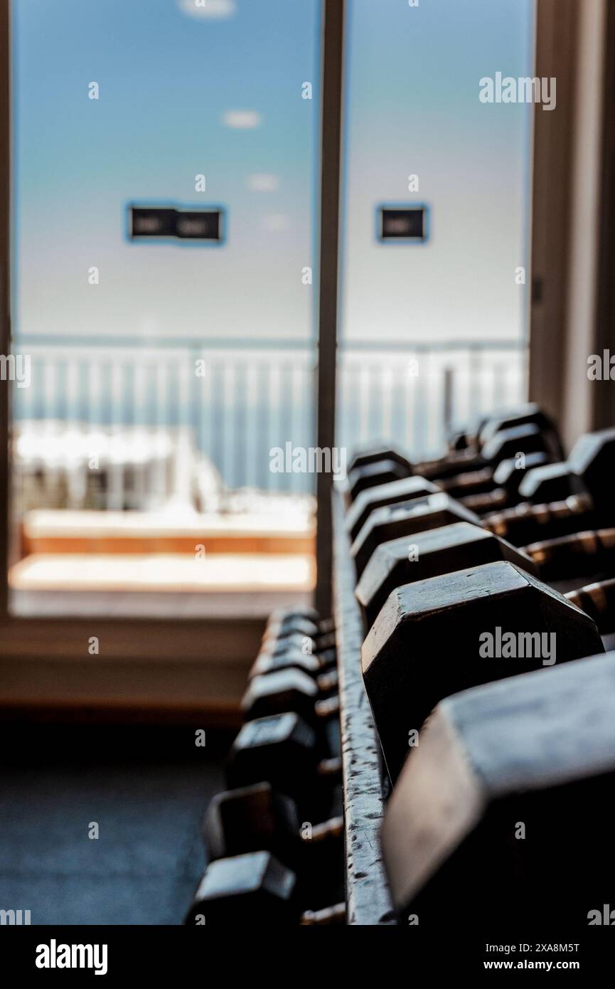 Empty physical fitness hi-res stock photography and images - Alamy