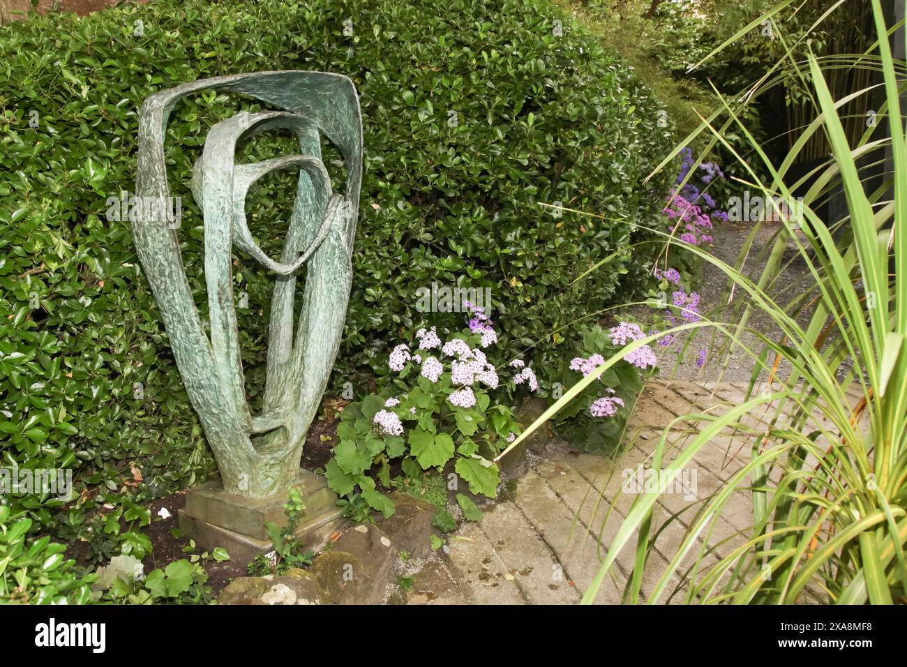 Barbara Hepworth Sculpture Garden 'Model for Meridian' 1958 Bronze, St ...