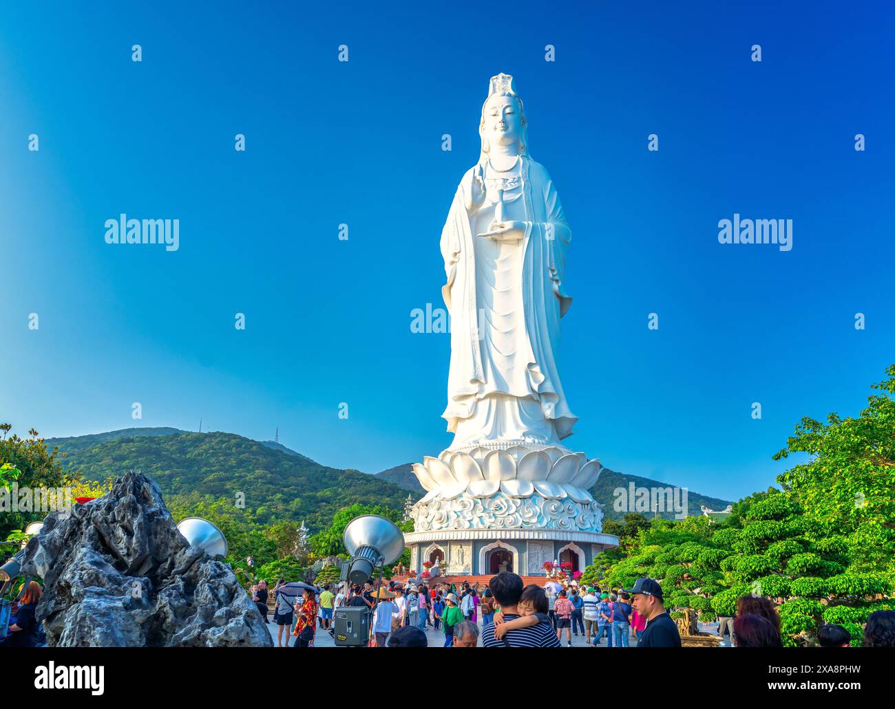 Da Nang, Vietnam - April 15th, 2024: Lady Buddha statue at the Linh Ung ...