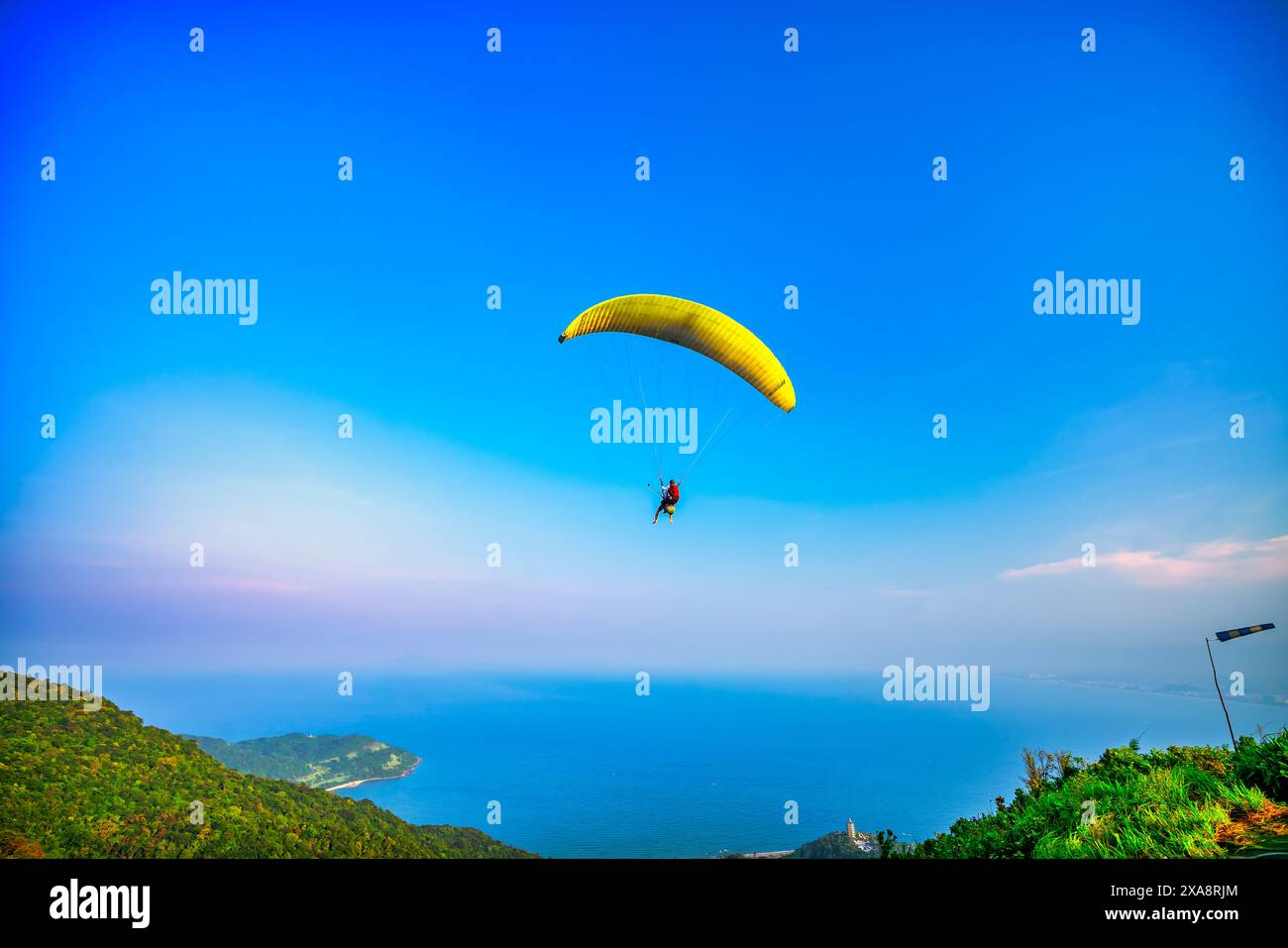 Paragliding tour starts from the top of Son Tra mountain and lands at ...