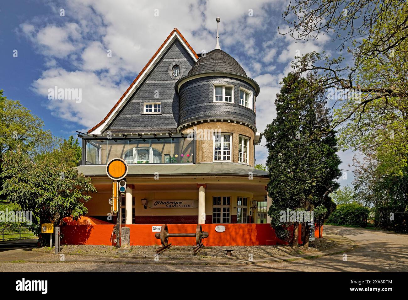 Solingen-Schaberg station, listed building with Art Nouveau elements ...