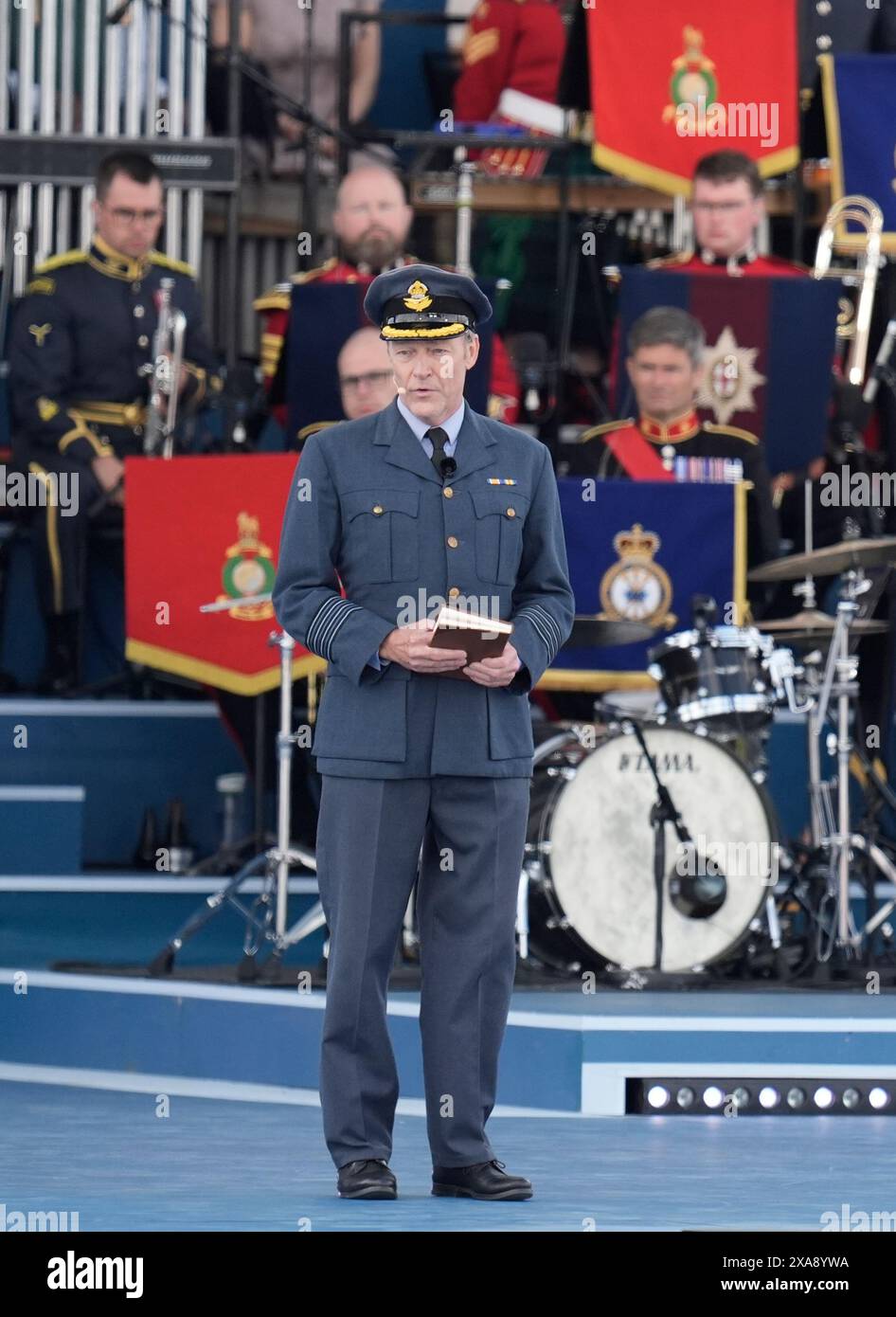 Iain glen actor hi-res stock photography and images - Alamy