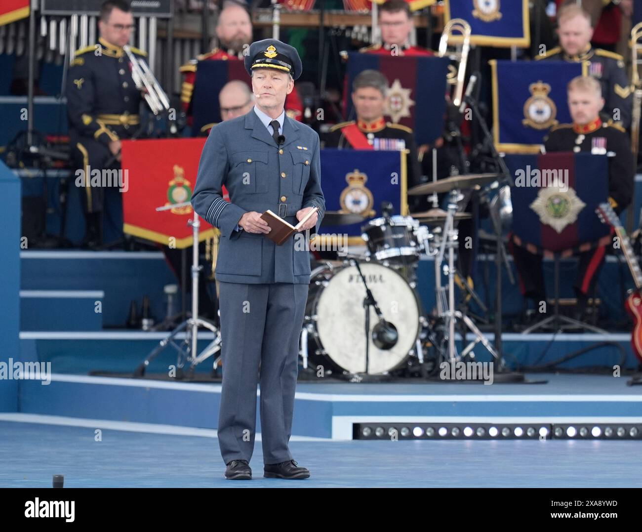 Iain glen actor hi-res stock photography and images - Alamy