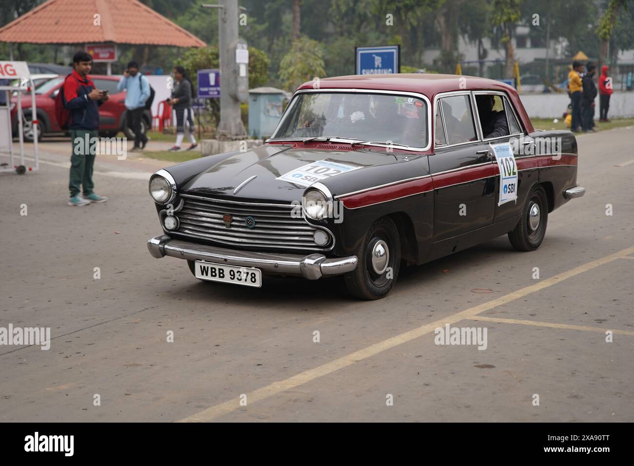 Mercedes benz 116 hi-res stock photography and images - Alamy