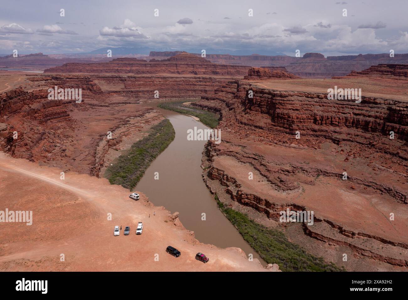 Tourists parked at Thelma and Louise Point on the Shafer Trail by the ...