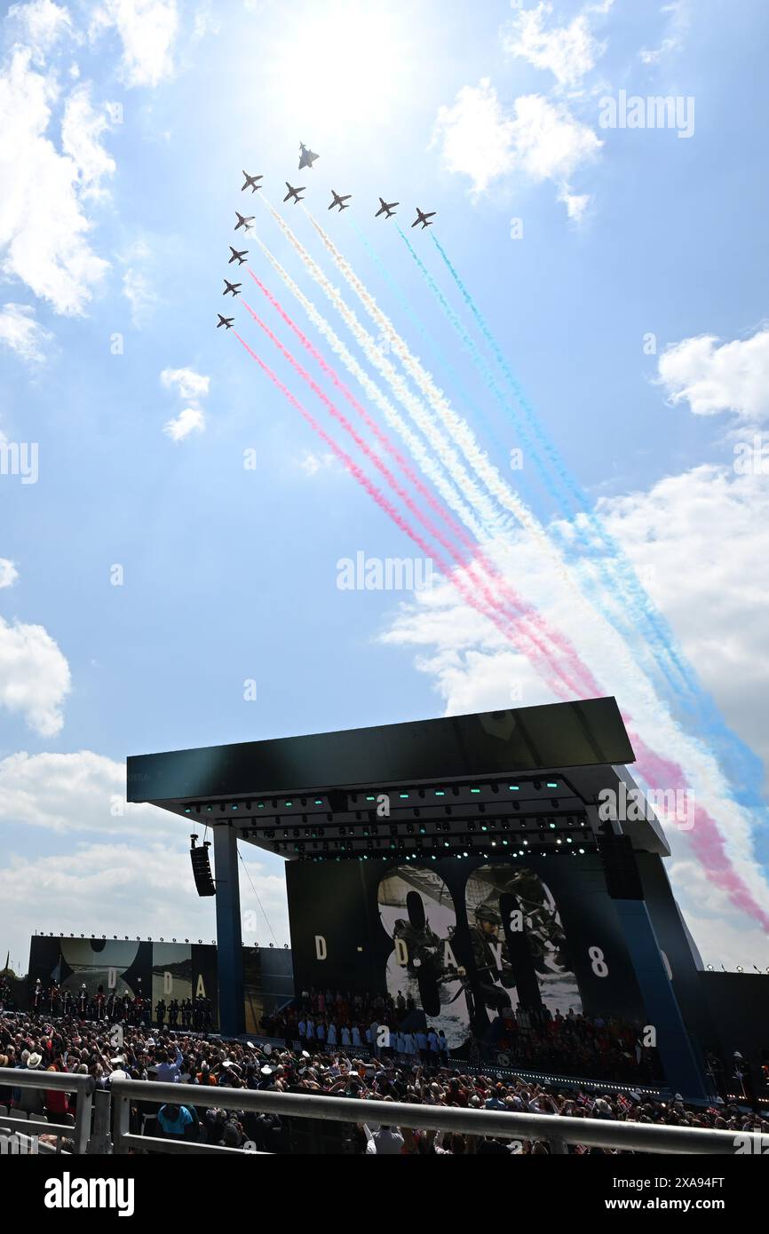 The Red Arrows perform a fly-past during the UK's national ...