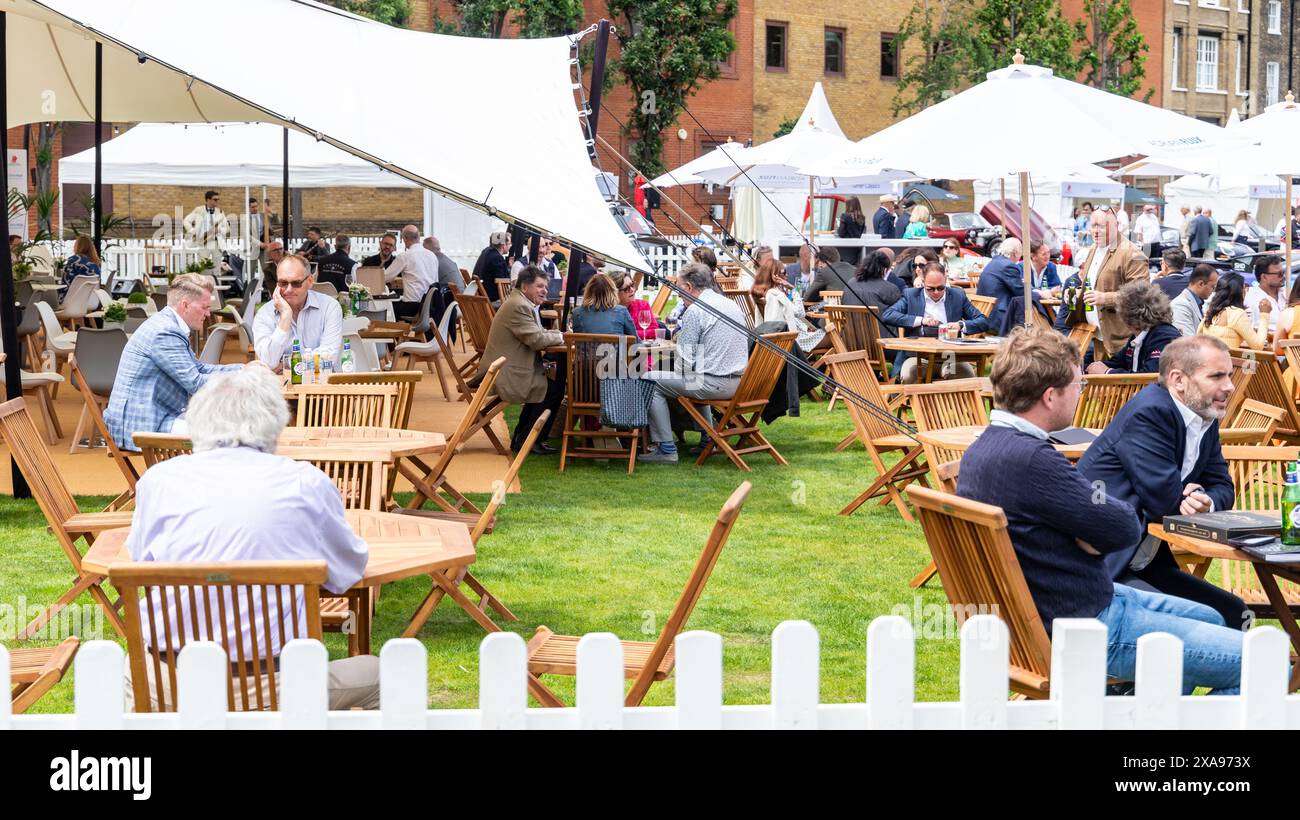 Uk hospitality 2024 hi-res stock photography and images - Alamy