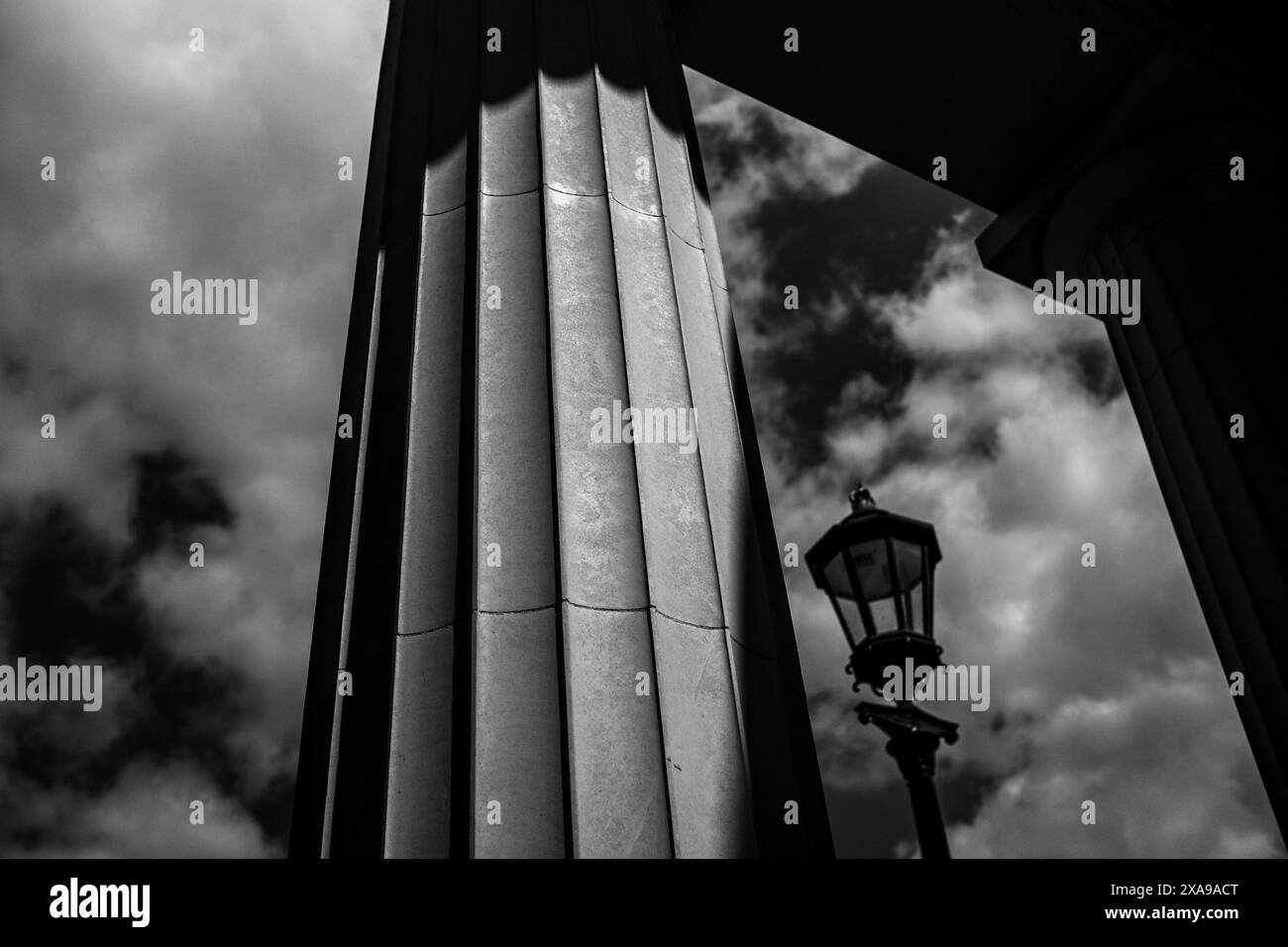 Fluted pillar Black and White Stock Photos & Images - Alamy