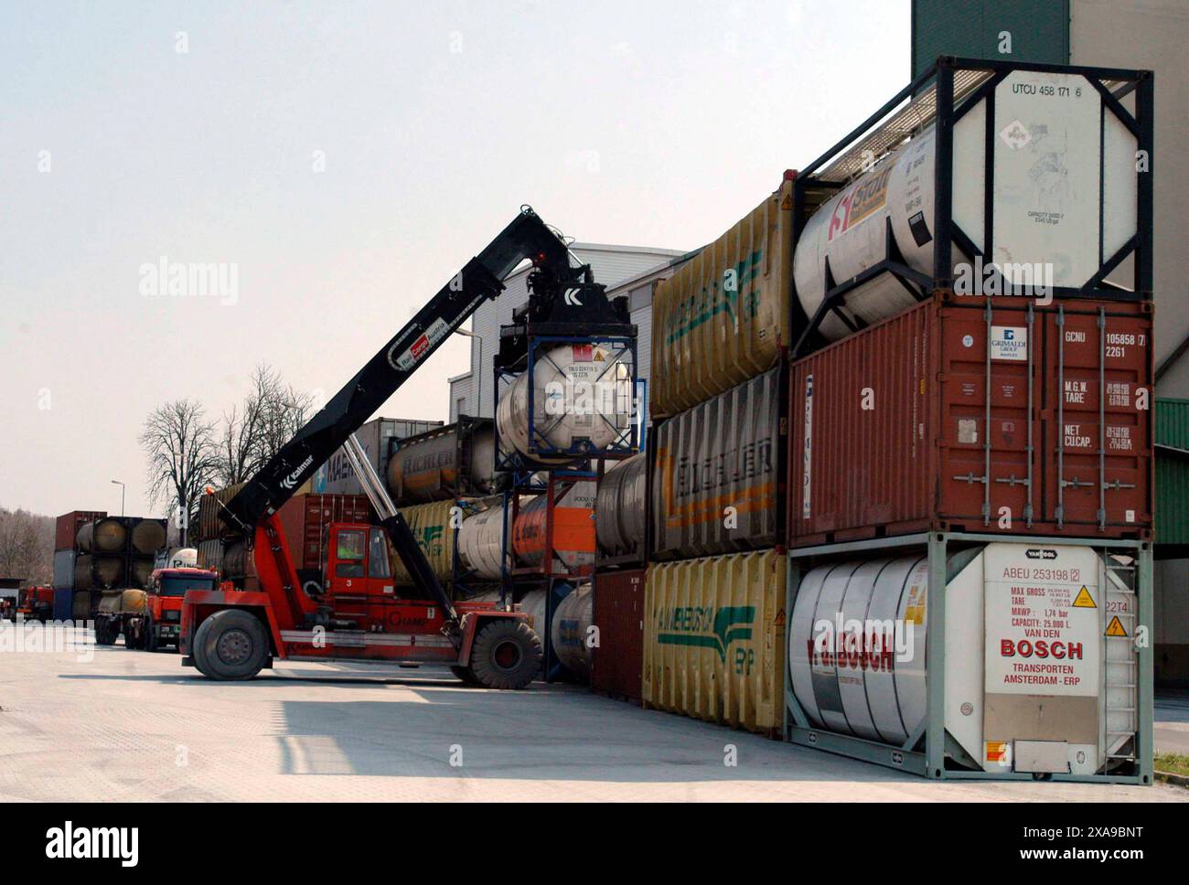 in a container terminal for cargo containers and their onward ...