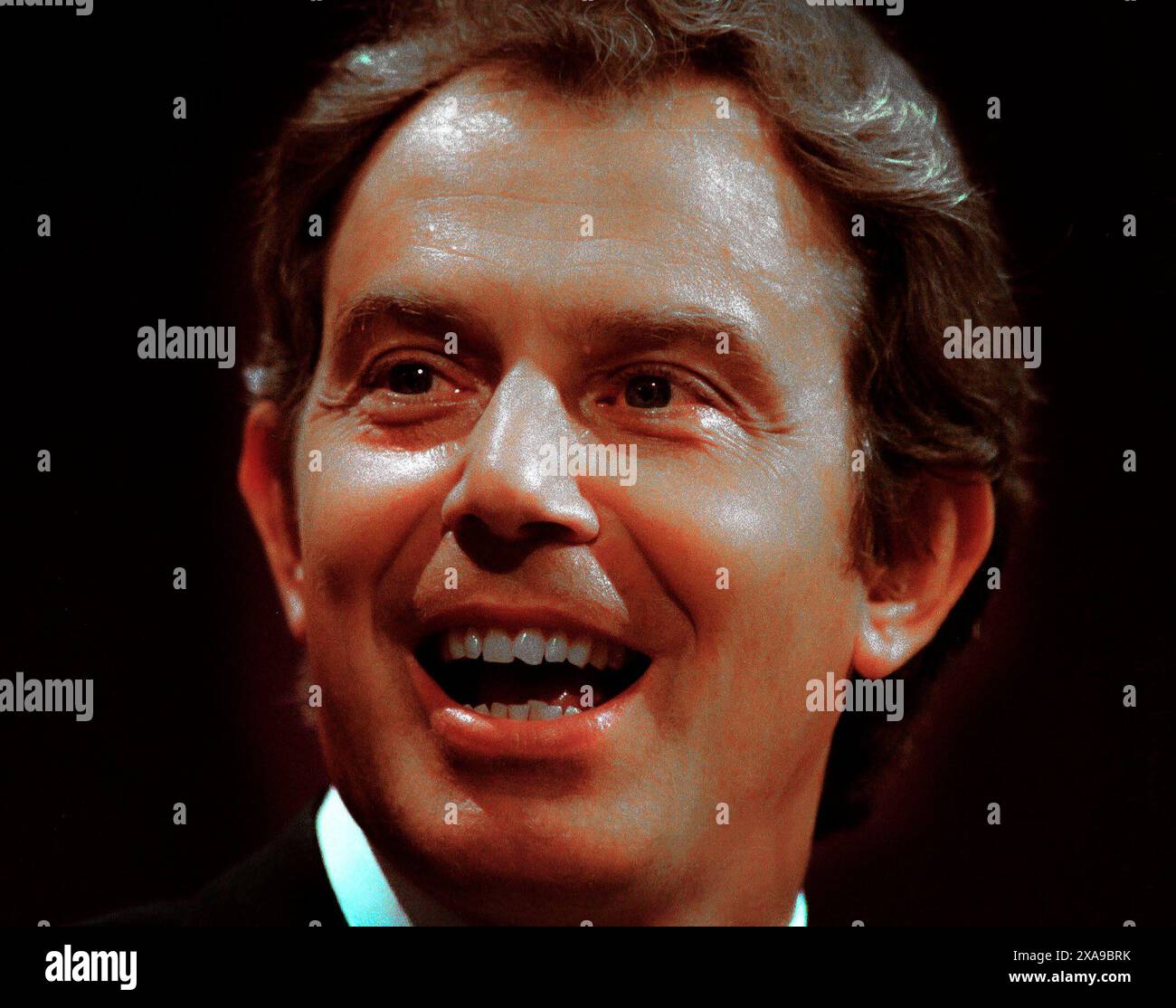 LAB CONF BLACKPOOL 1998... PHOTO BRIAN HARRIS PM TONY BLAIR DURING HIS ...