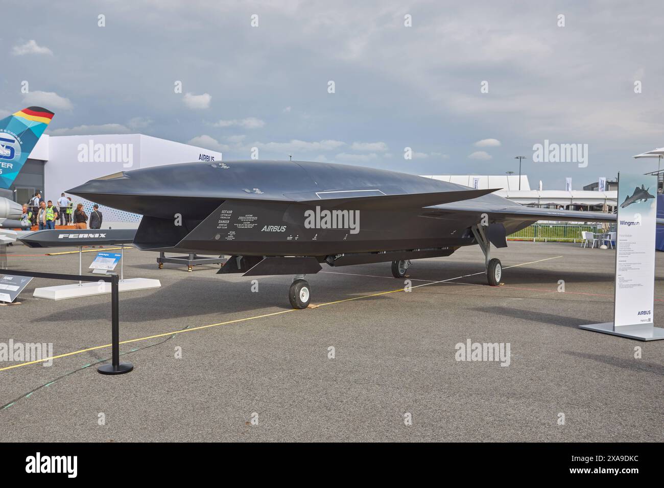 Airbus Wingman Drohne im Kampfjet-Groesse - ILA 2024 Internationale ...